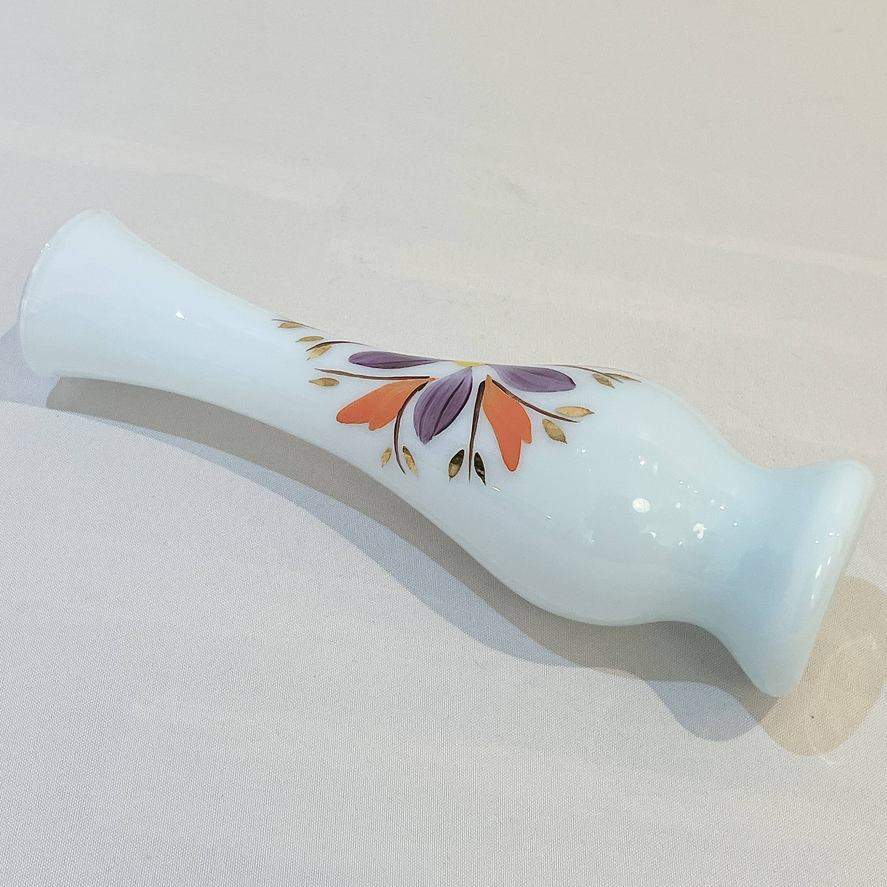 Vase soliflore en verre opaline blanc bleu motif fleurs orange vintage ...