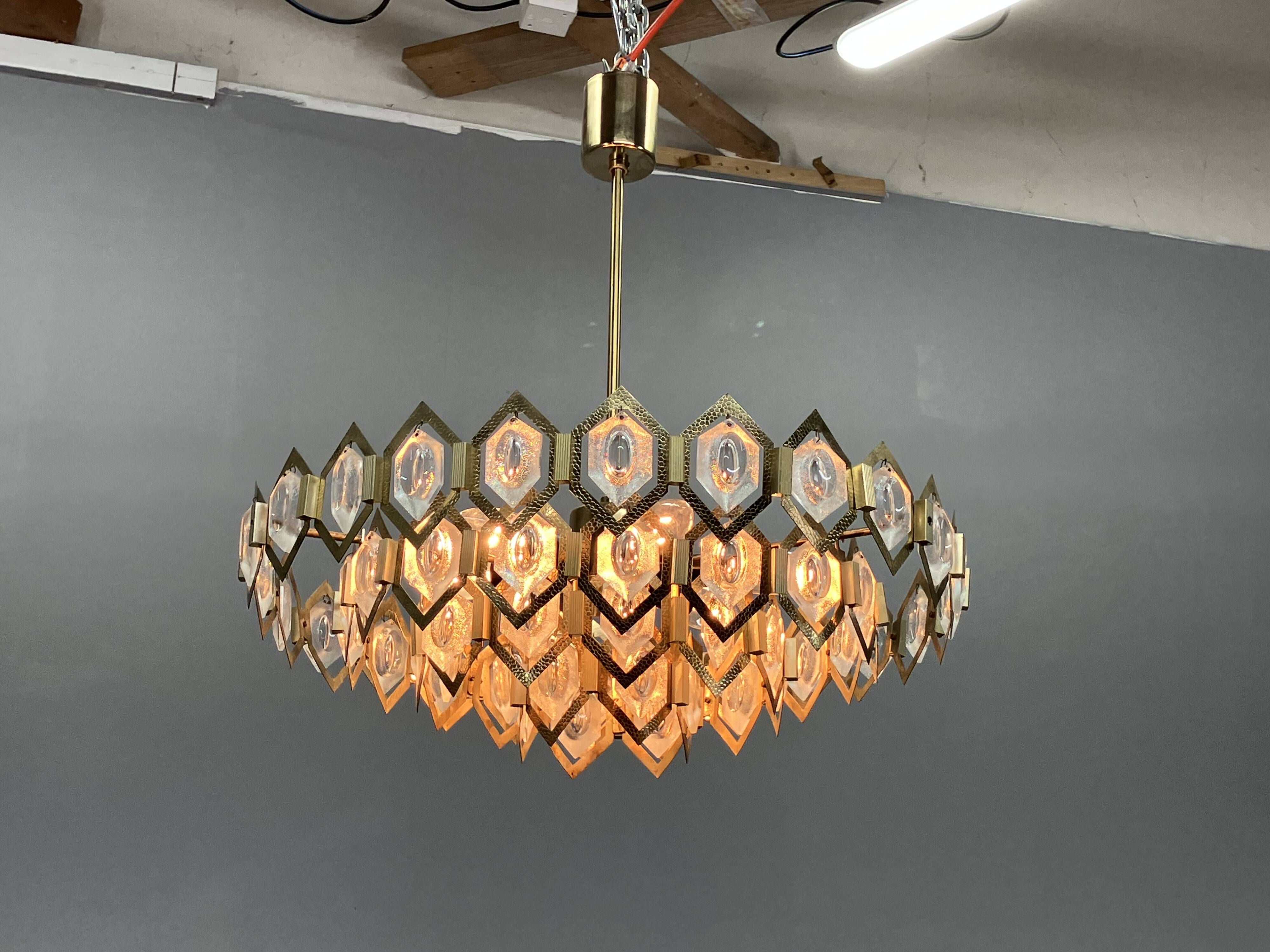 Chandelier en verre facetté des années 1960 par Jaroslav Bejvl pour ...