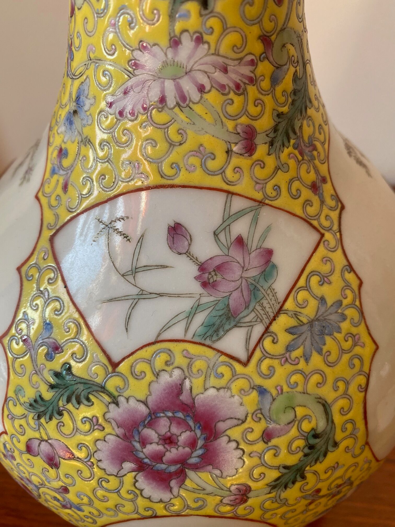 Paire de vases chinois cloisonnés jaunes | Selency