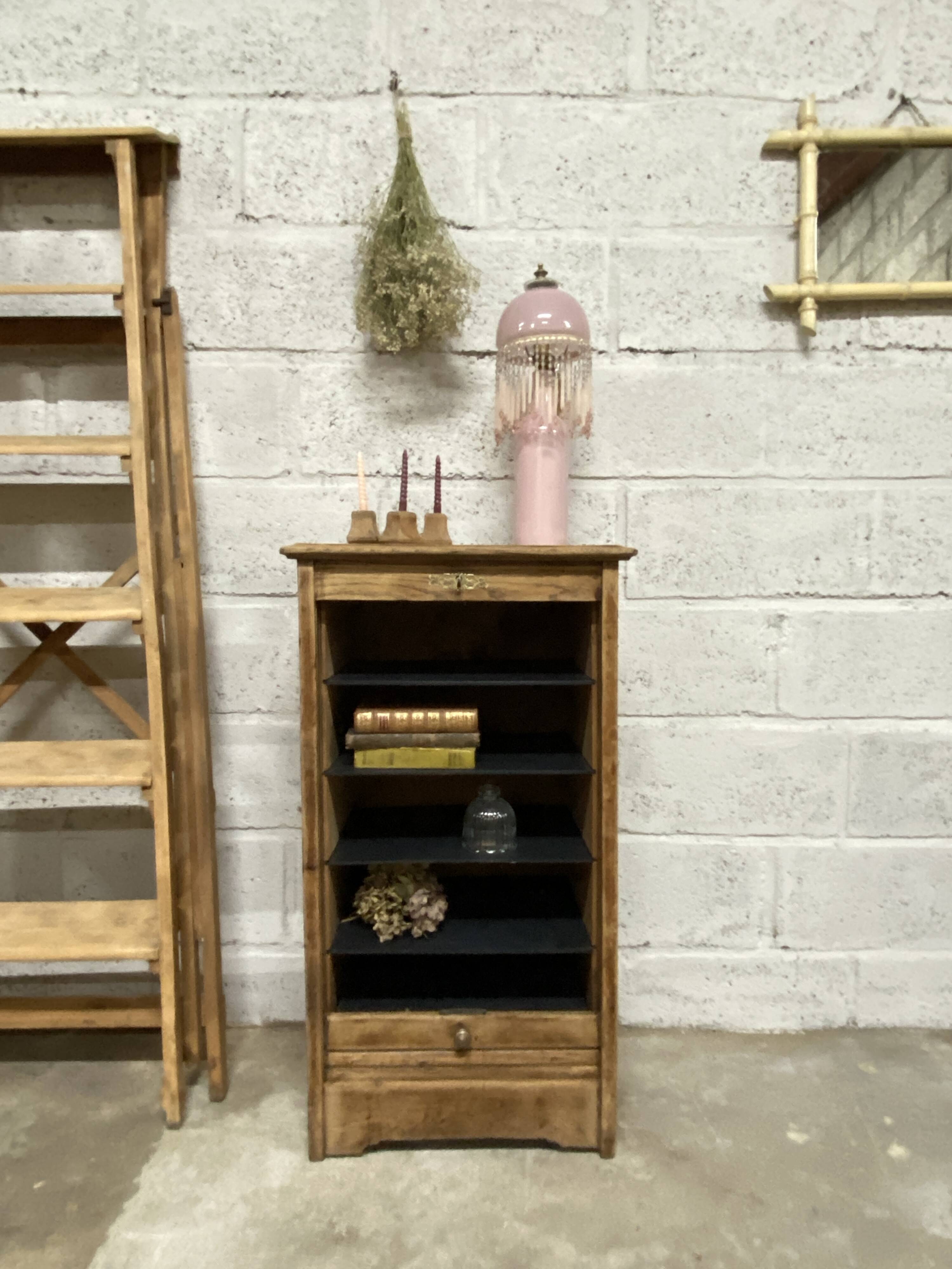 Meuble classeur rideau en chêne rénové | Selency