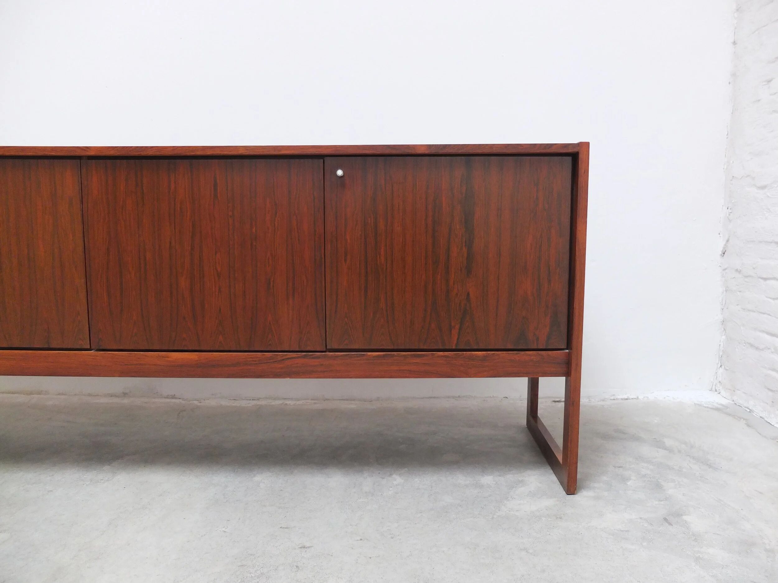 Buffet 'Tecton' exclusif par Oswald Vermaercke pour V-Form, 1965 | Selency