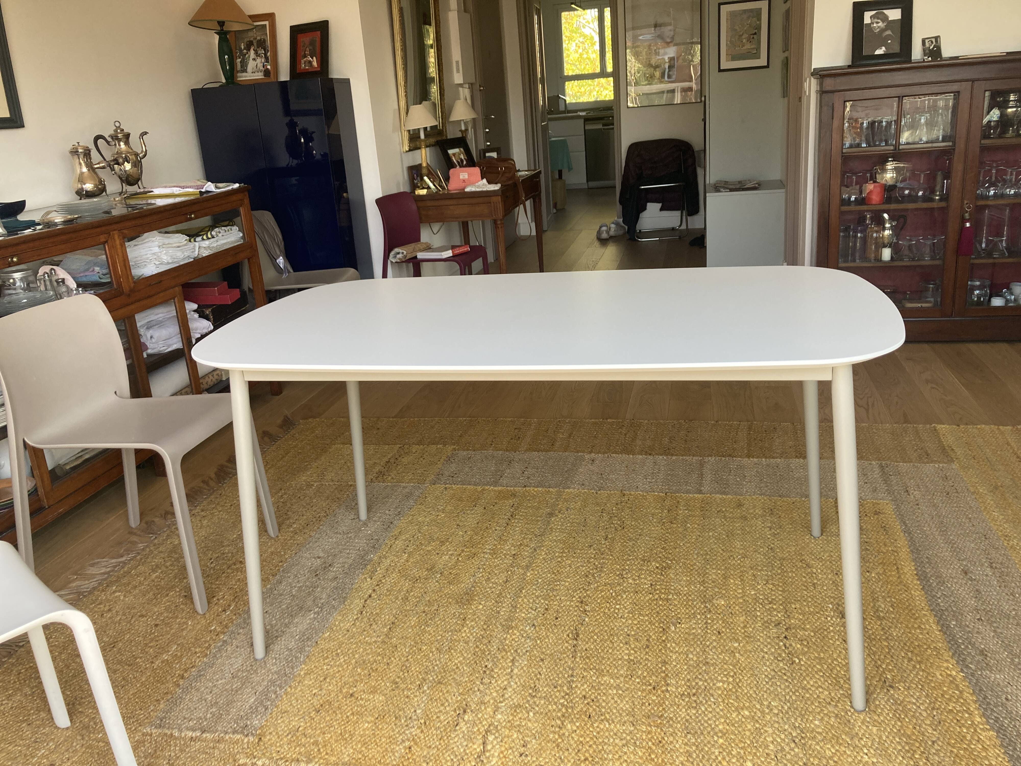 Table salle à manger Bo Concept | Selency
