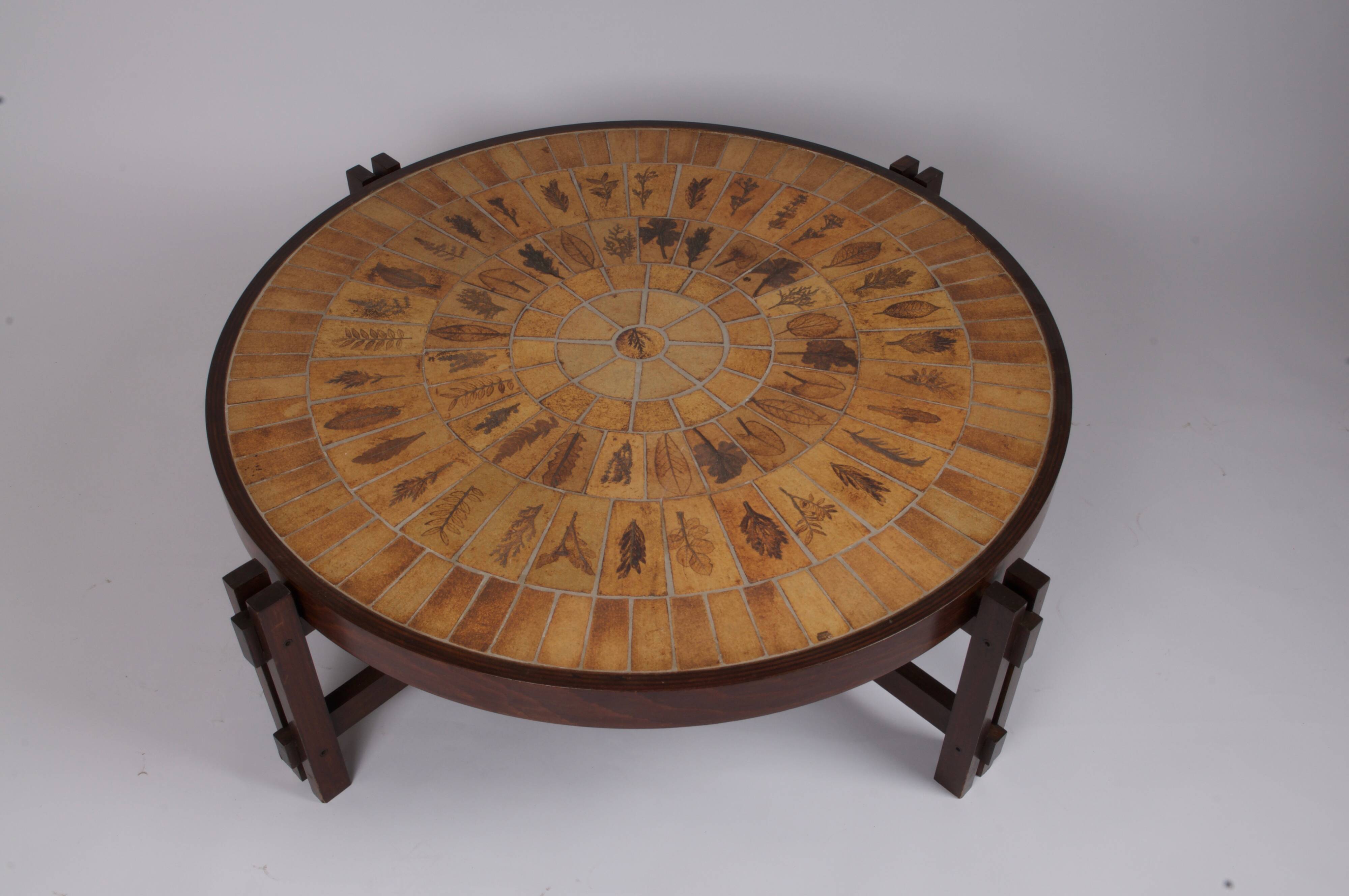 Table basse ronde Roger Capron Herbier | Selency