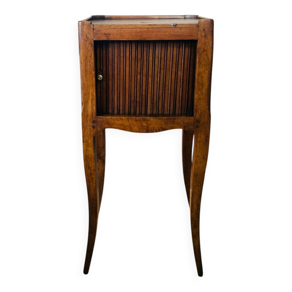 Chevet à rideau époque XIXe en noyer massif chevillé estampillé A.R ...