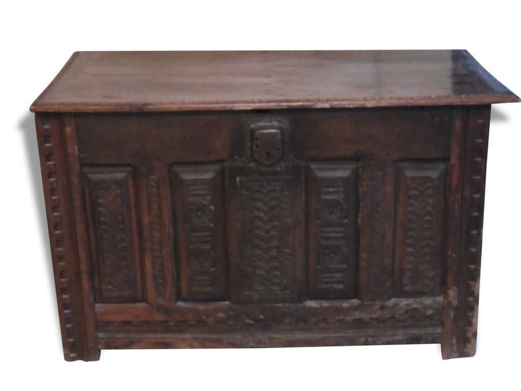 Coffre ancien en chêne. | Selency