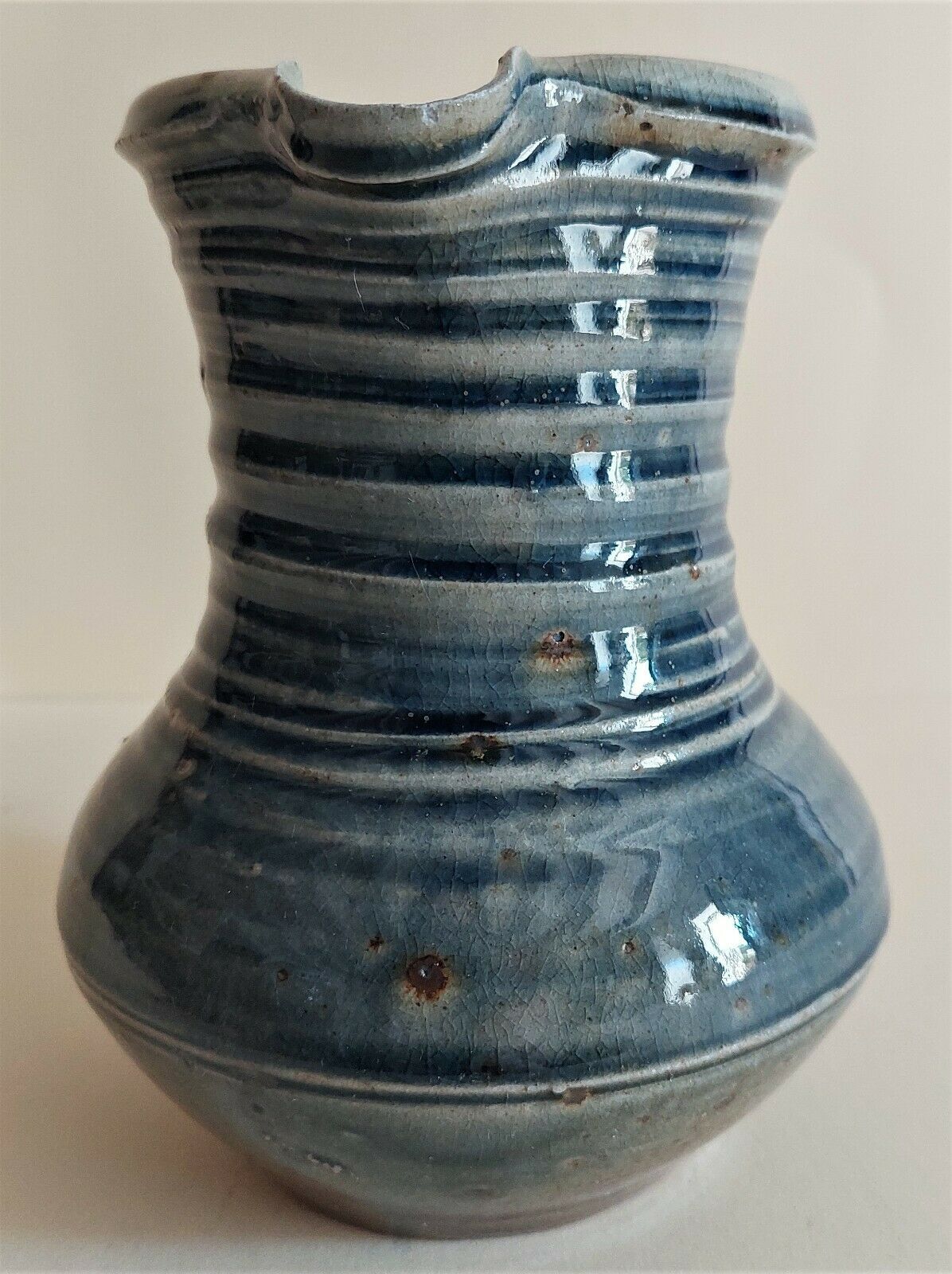 Pichet céramique XXème signature à identifier | Selency