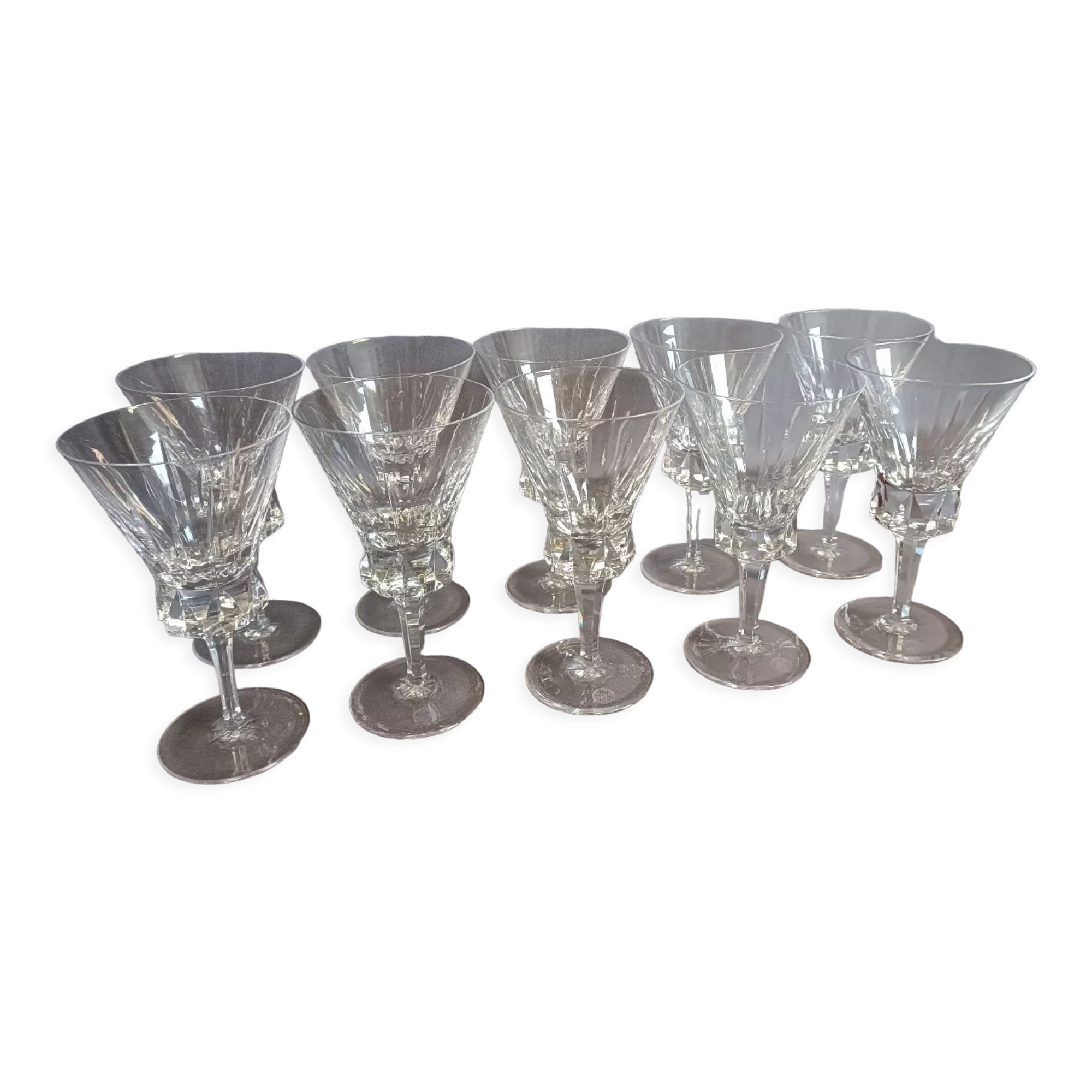 Série de 10 verres à eau en cristal de Bayel forme tulipe | Selency