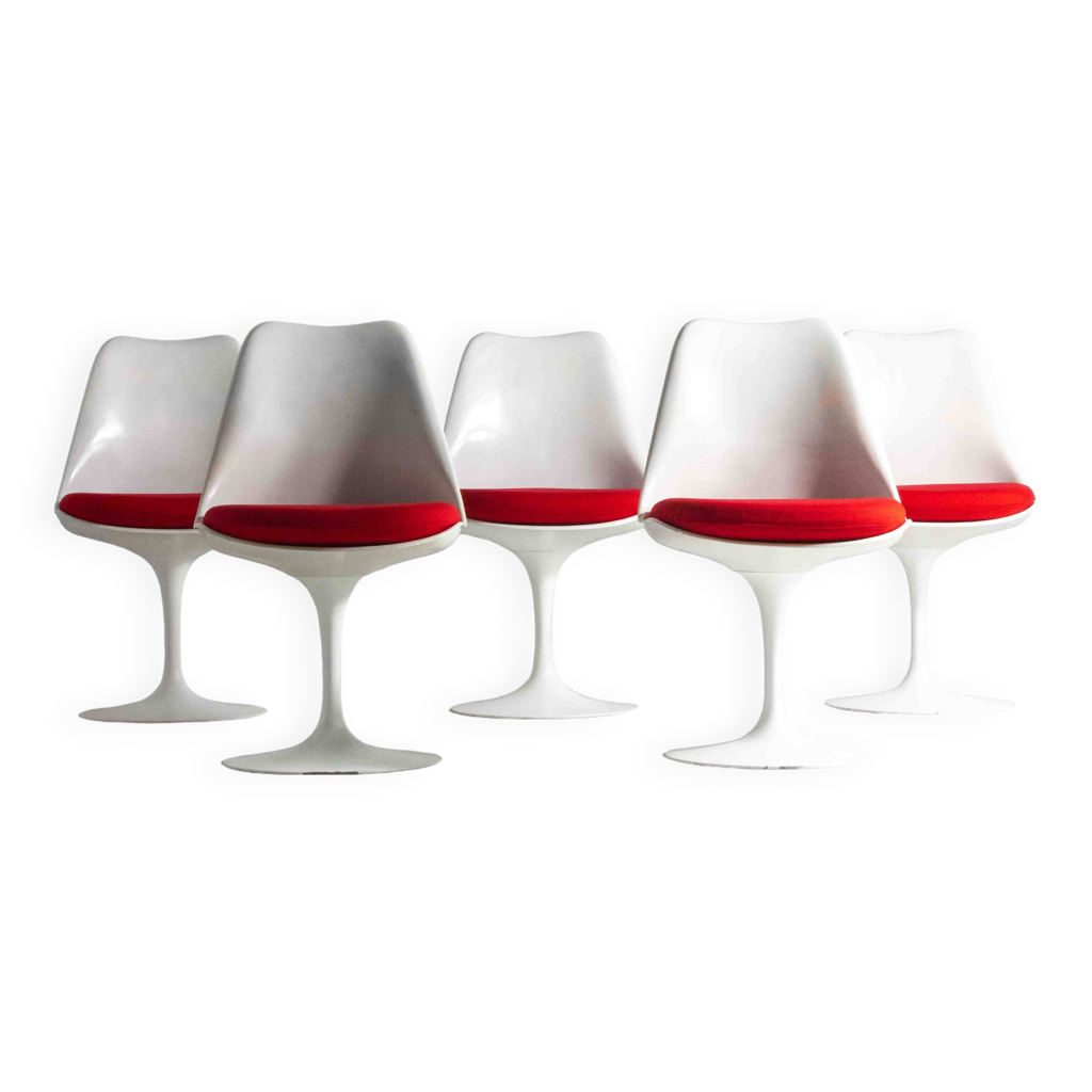 Magnifique ensemble de 5 chaises tulipes par Eero Saarinen pour Knoll ...
