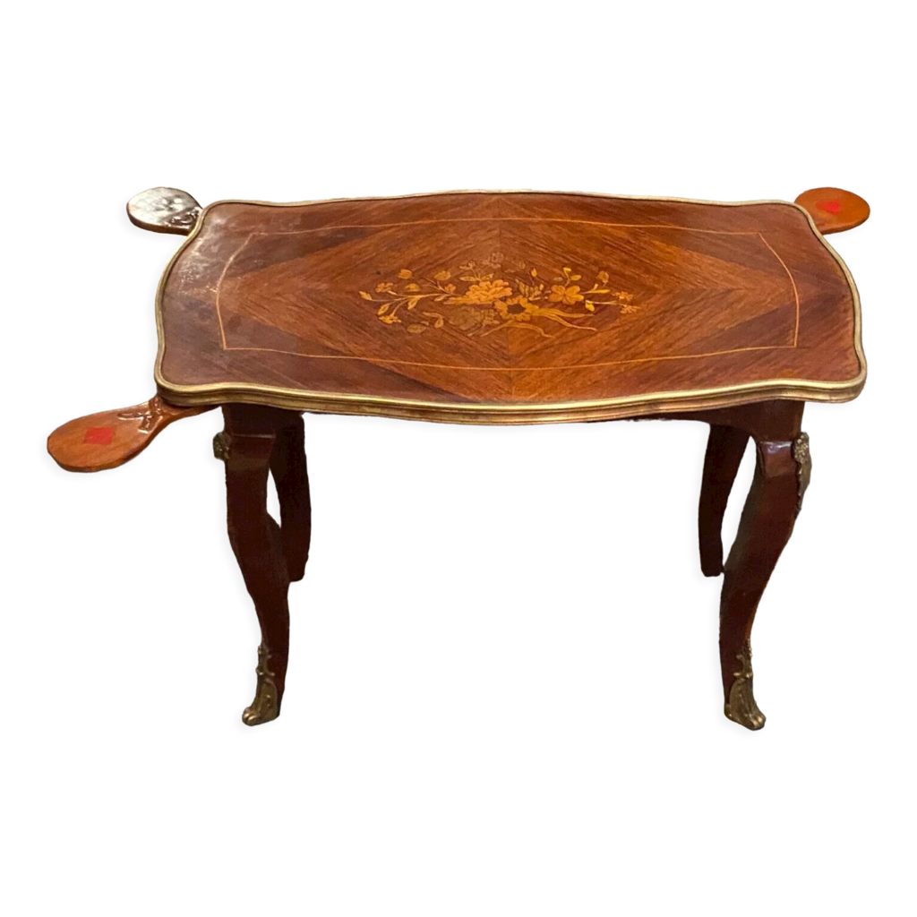 Table basse marquetée bronze style Louis XV avec 4 tablettes ...