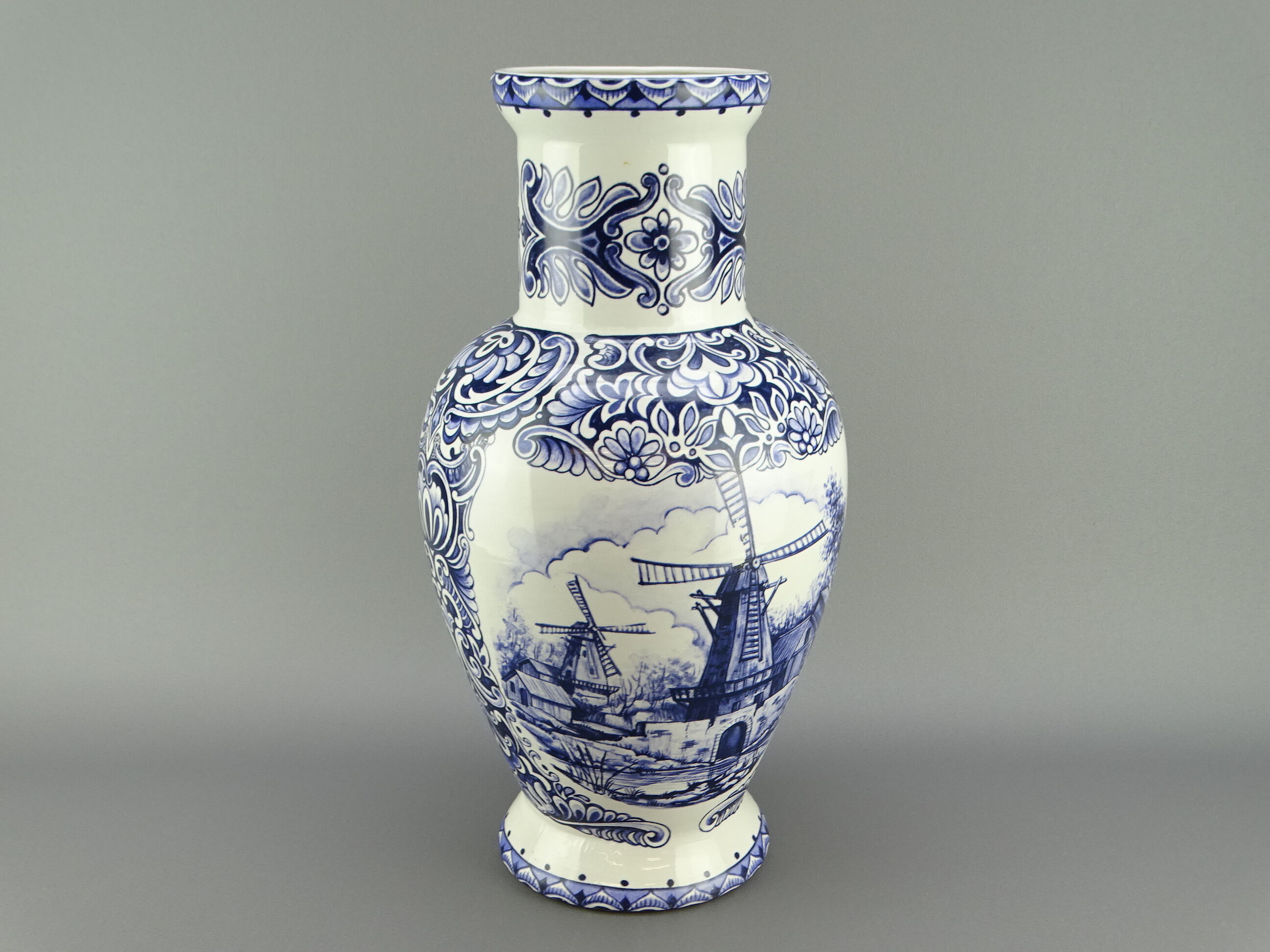 Vase en faïence de Bleau à Delft | Selency