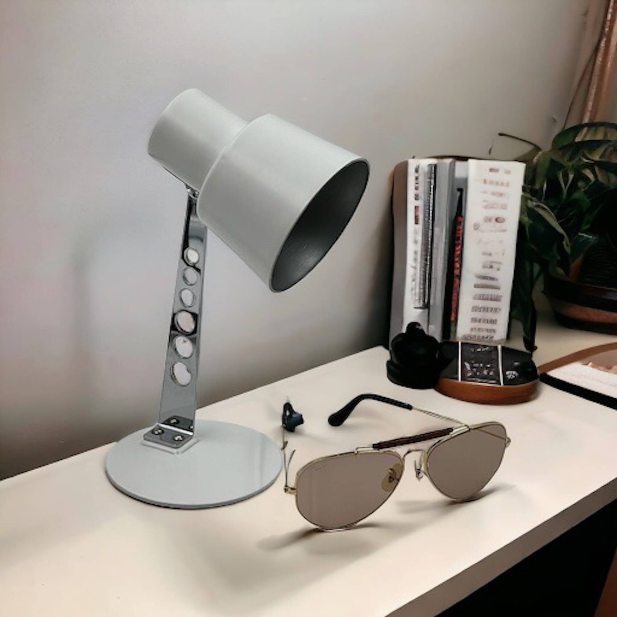 Vintage Targetti Sankey Desk Lamp - Minimalist 1970s Italian Design ...