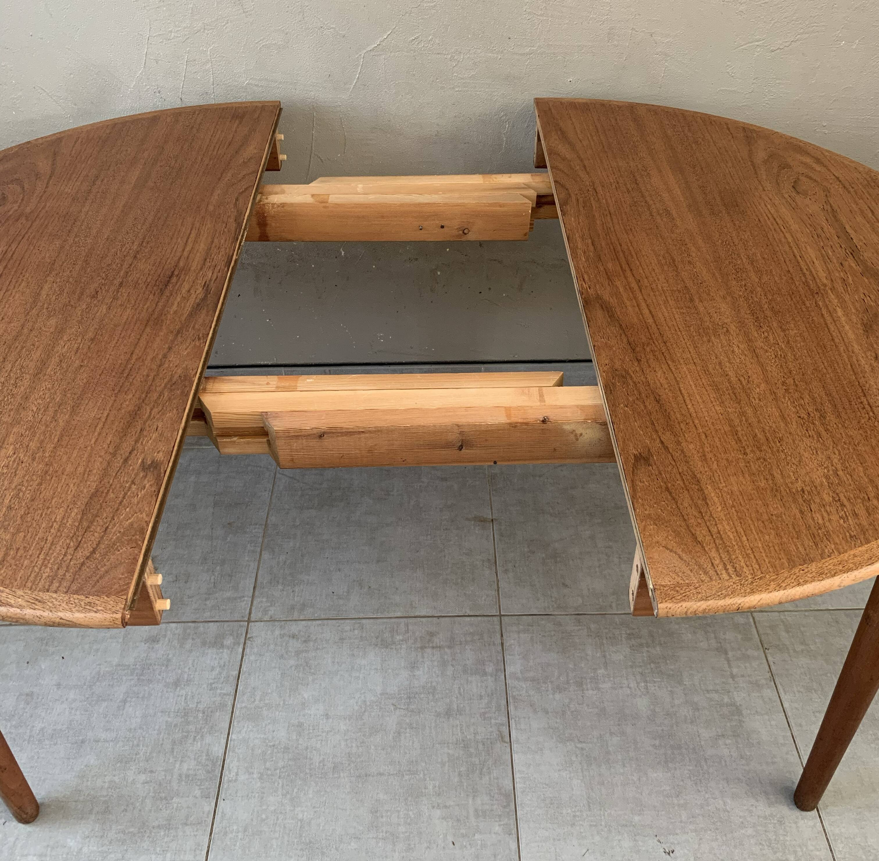 Table de repas danoise en teck mse mobler, distribué par samcom | Selency
