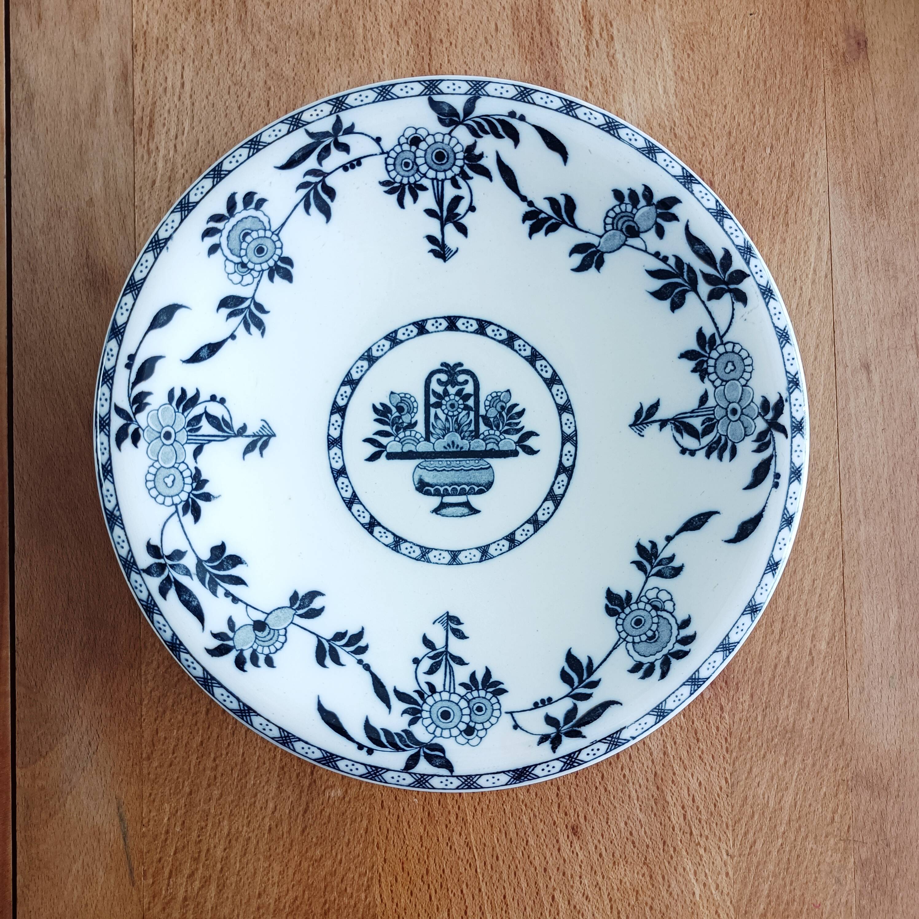 Assiette montée Minton, Delft | Selency