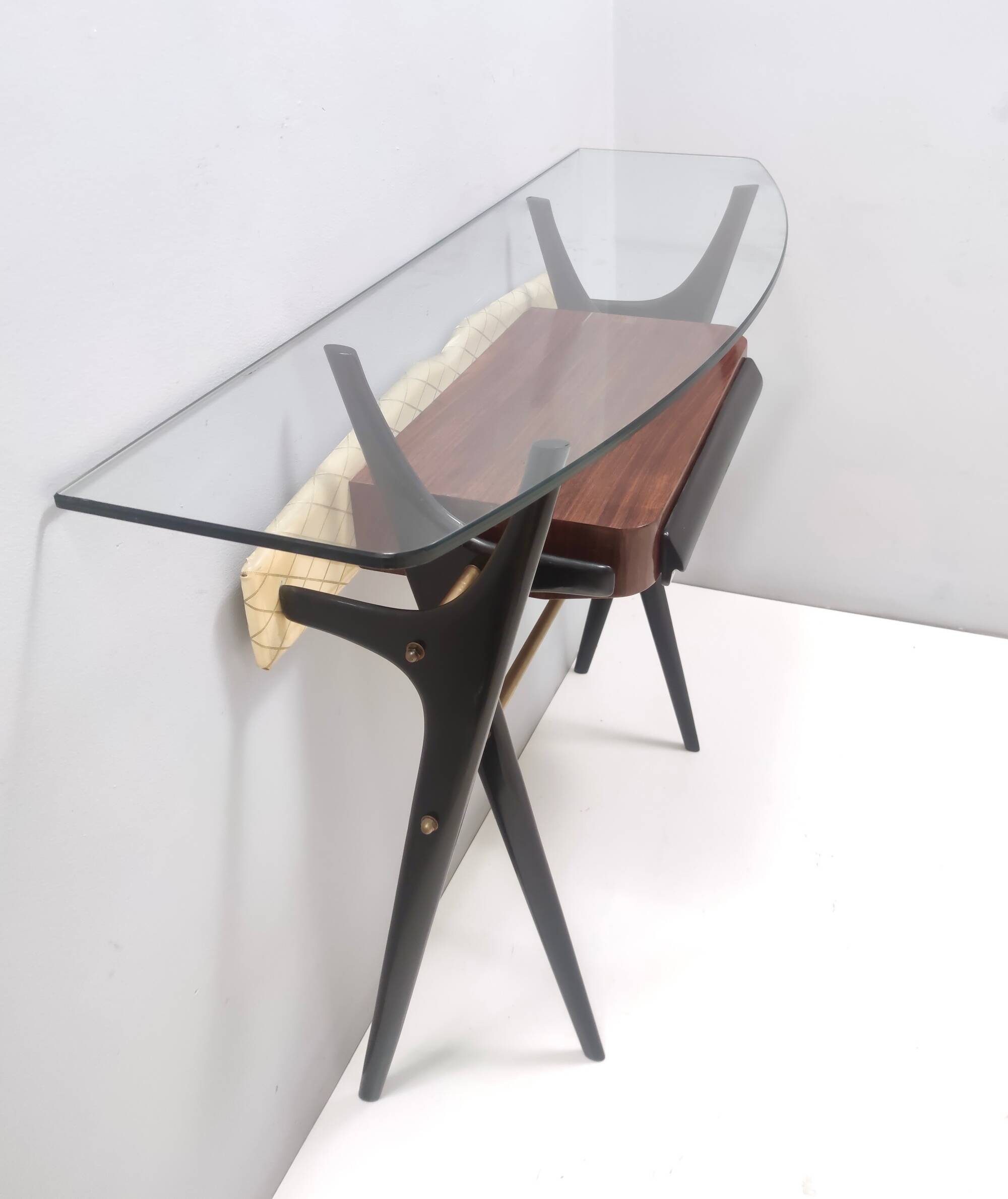 Table console vintage en hêtre noirci et verre dans le style d'ico parisi, italie | Selency