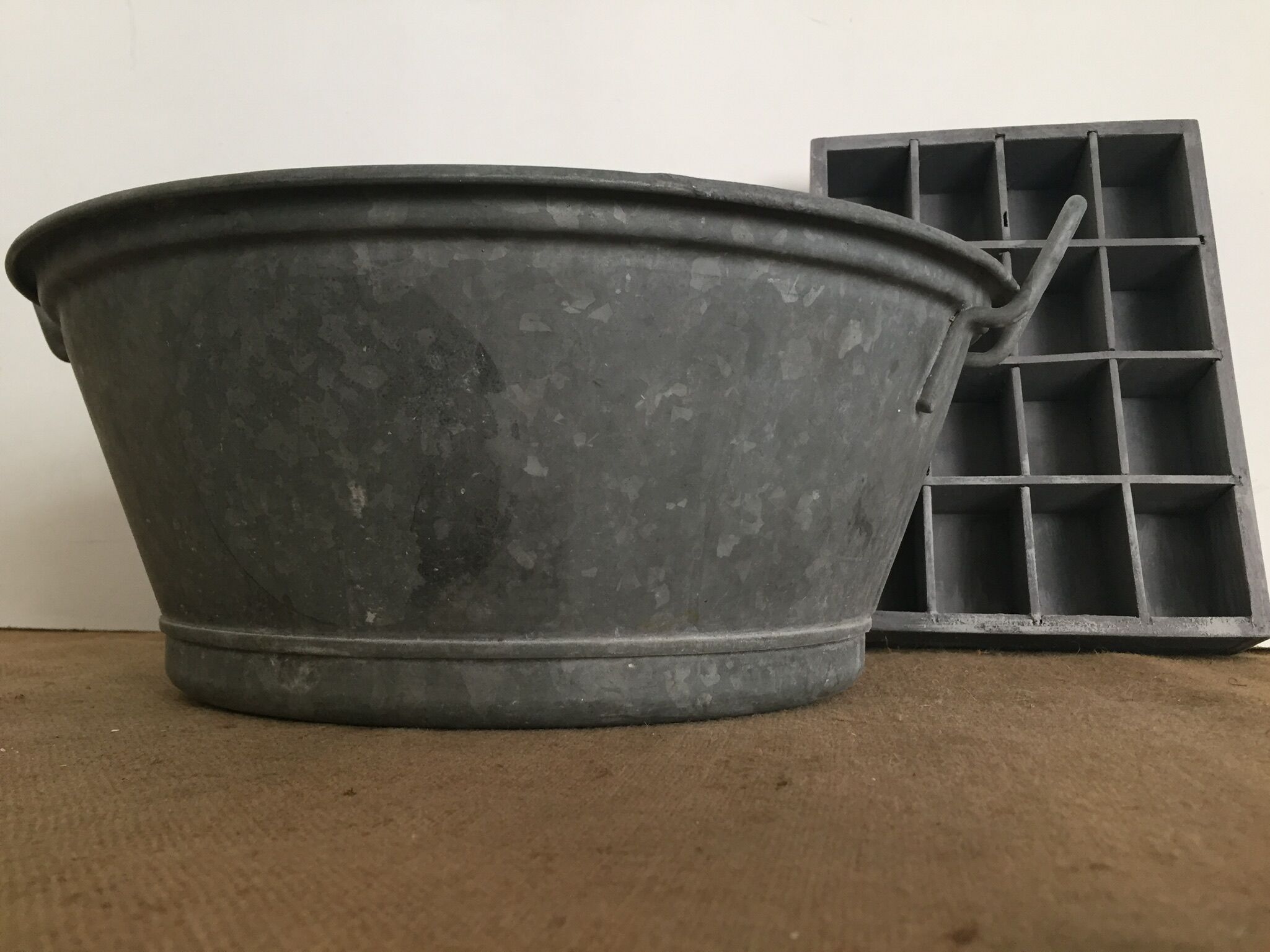 Bassine ancienne en zinc, campagne, lessive d'autrefois | Selency