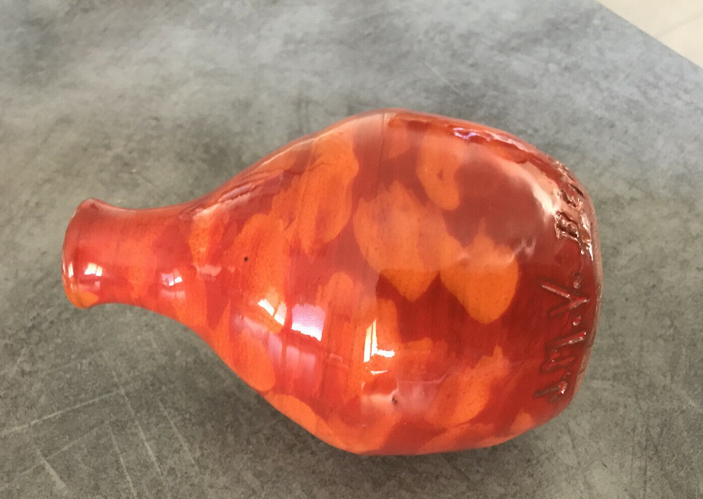 Vase soliflore en terre cuite émaillée rouge orangé J.M.V. Benaix | Selency