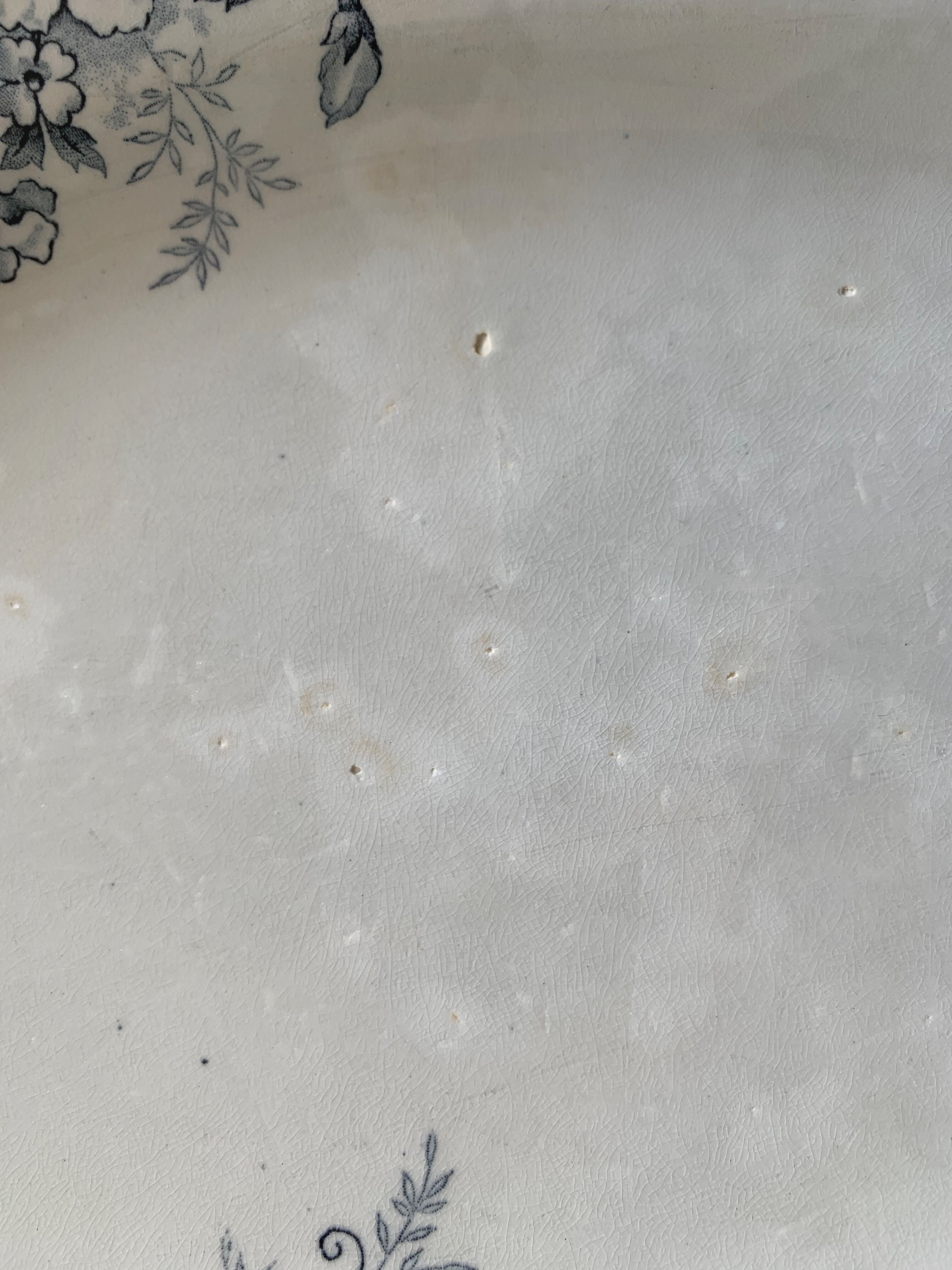 Plat de service ancien en faïence St Amand & Hamage (Nord) | Selency