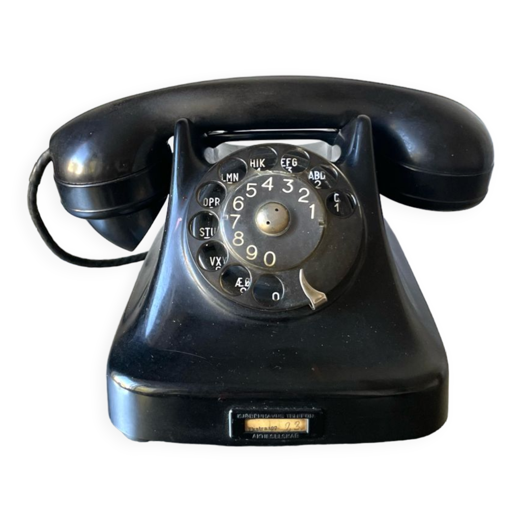 1940’s Scandinavian Bakelite Rotary analog Telephone | Selency