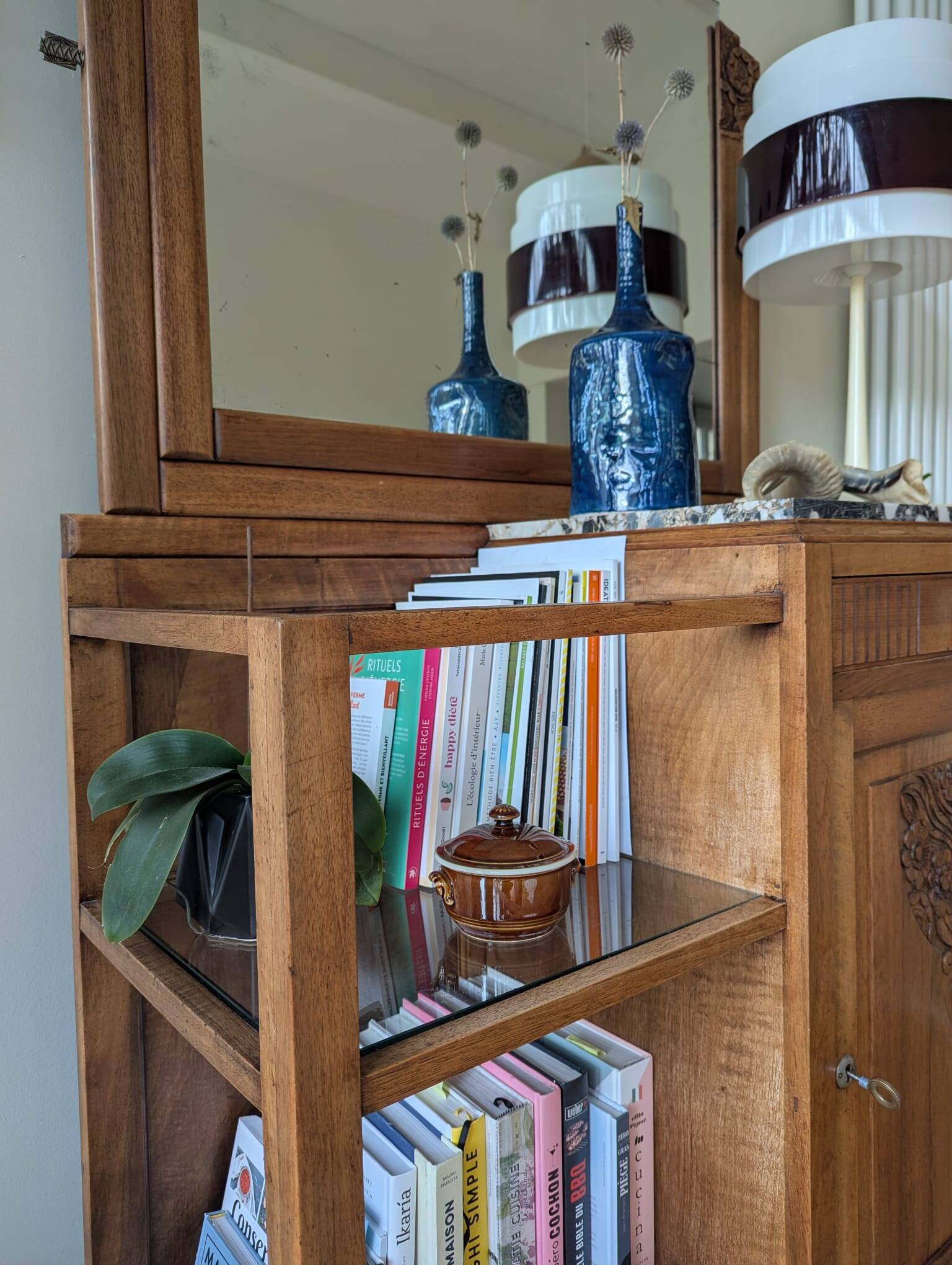 Meuble Art déco en bois avec miroir pivotant et plateau en marbre | Selency