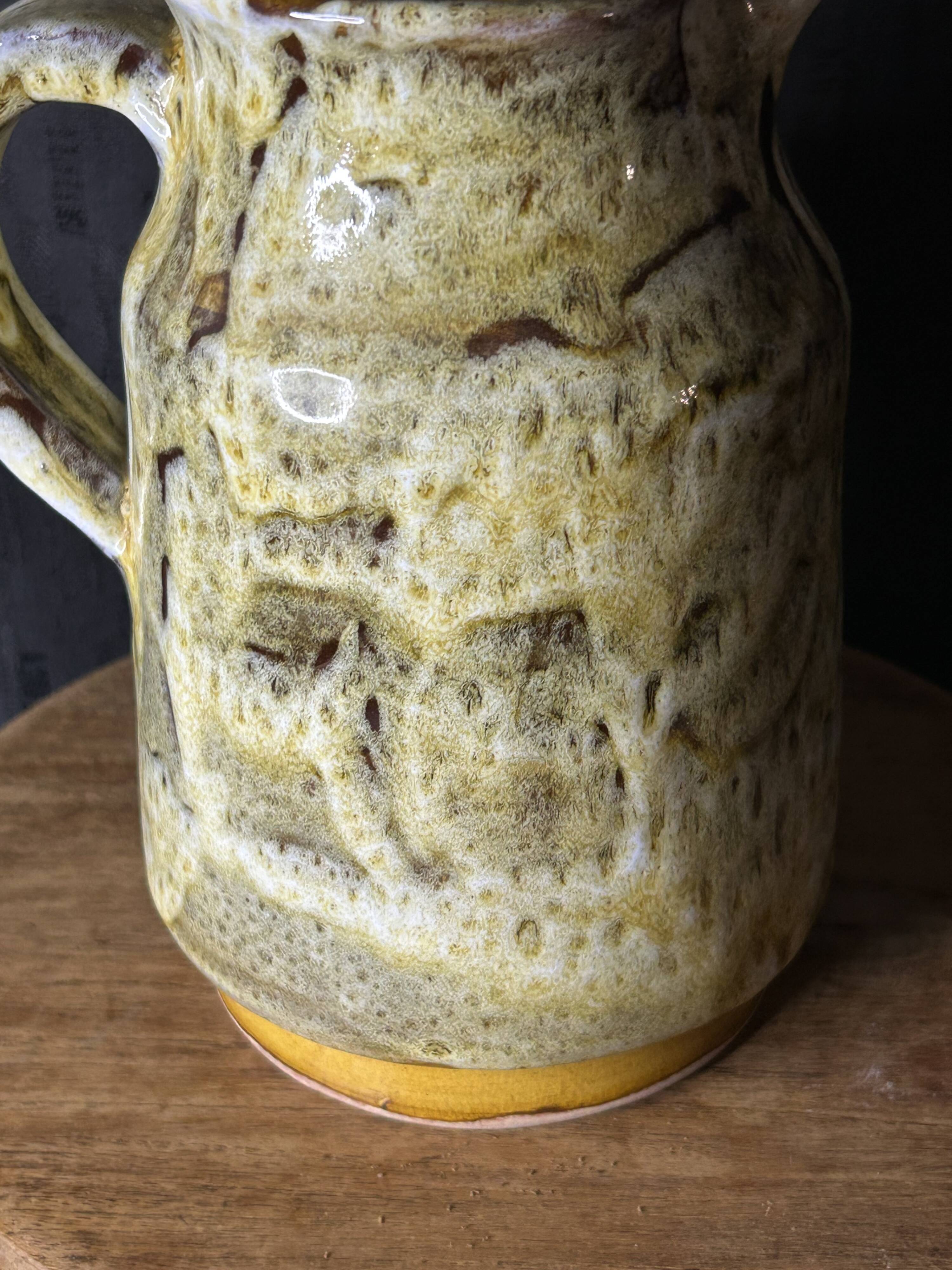 Céramique Vallauris Francis Bongiovanni - Pichet à eau style brutaliste - 1950 | Selency