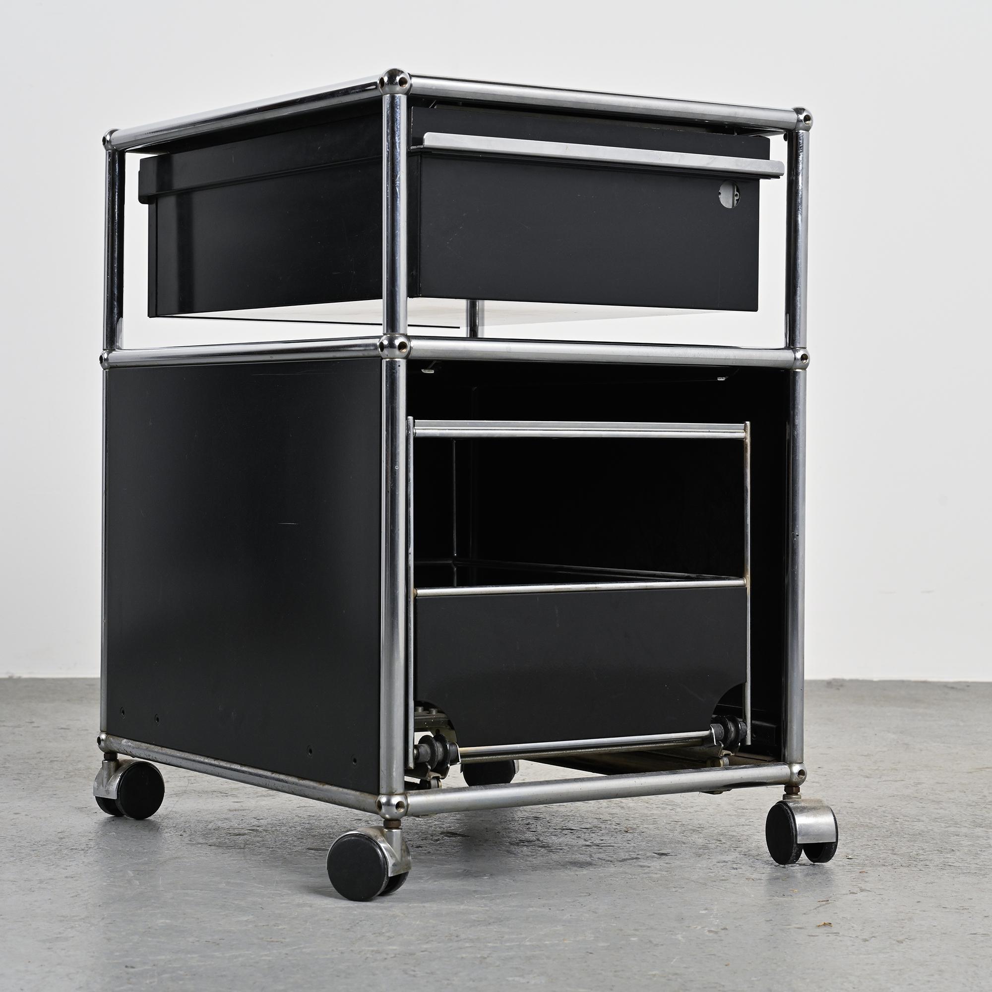 Caisson de bureau USM Haller, Suisse, vers 1970 | Selency