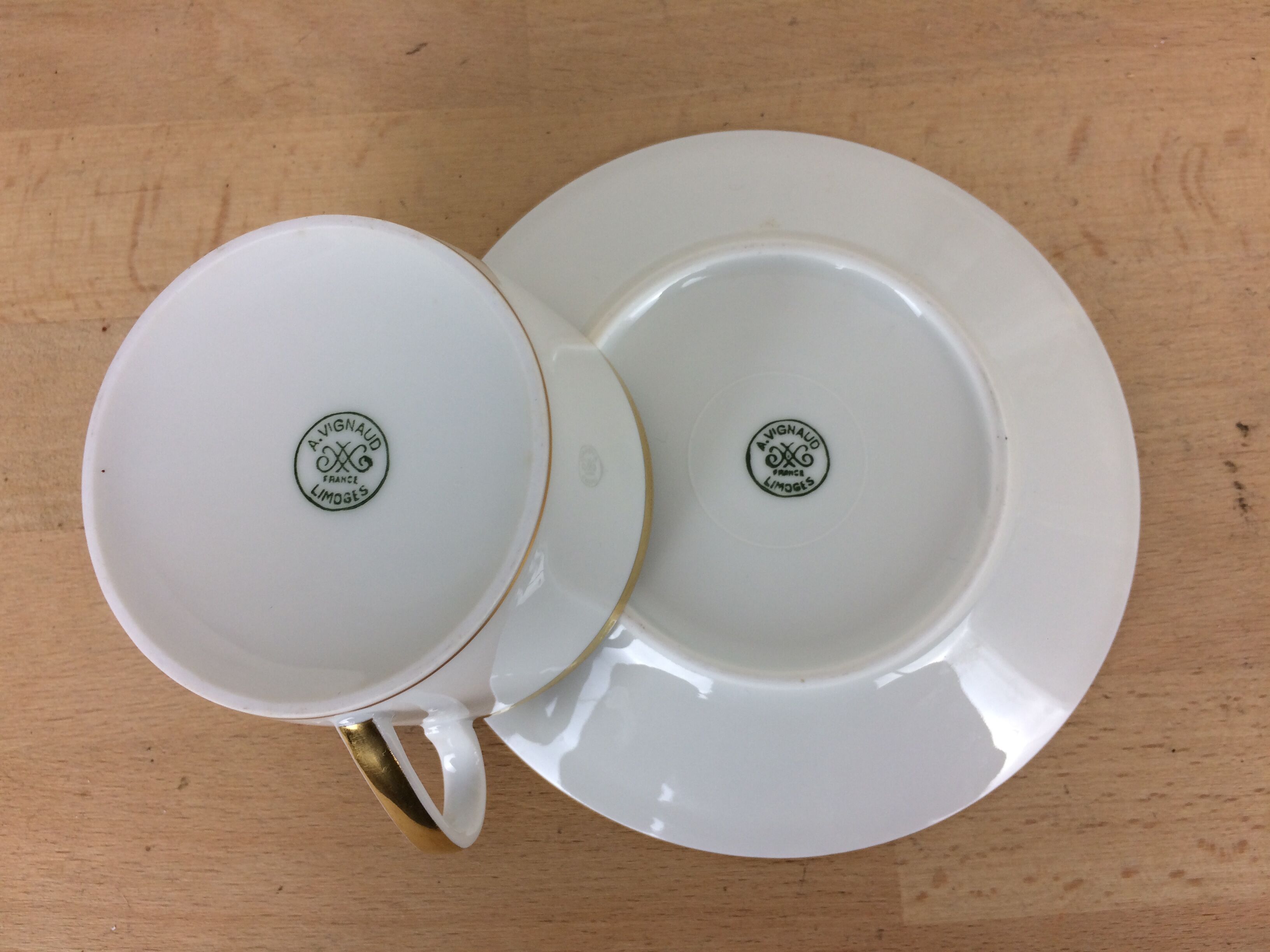 Service à thé porcelaine A. Vignaud Limoges et cuillers moka Christofle ...