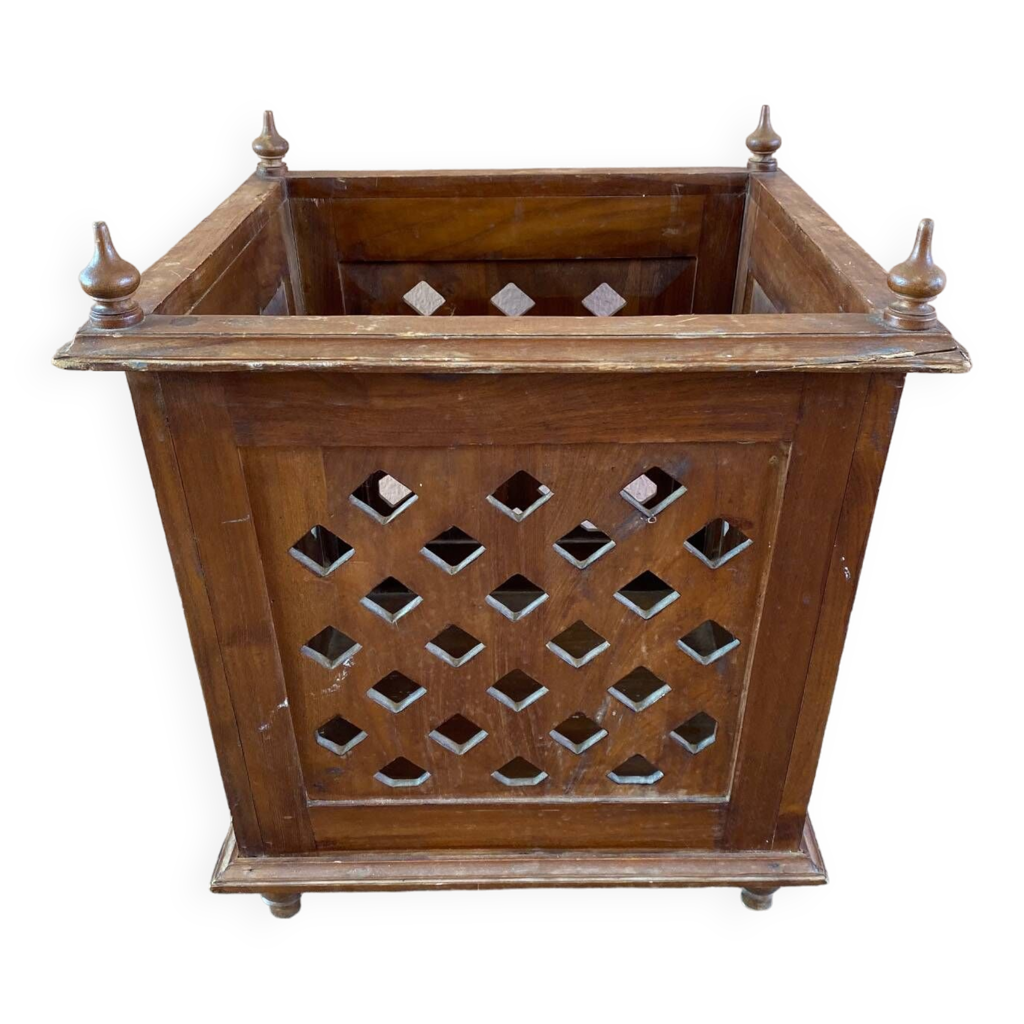 Grand cache pot en teck style colonial forme carre avec parois ajourees ...