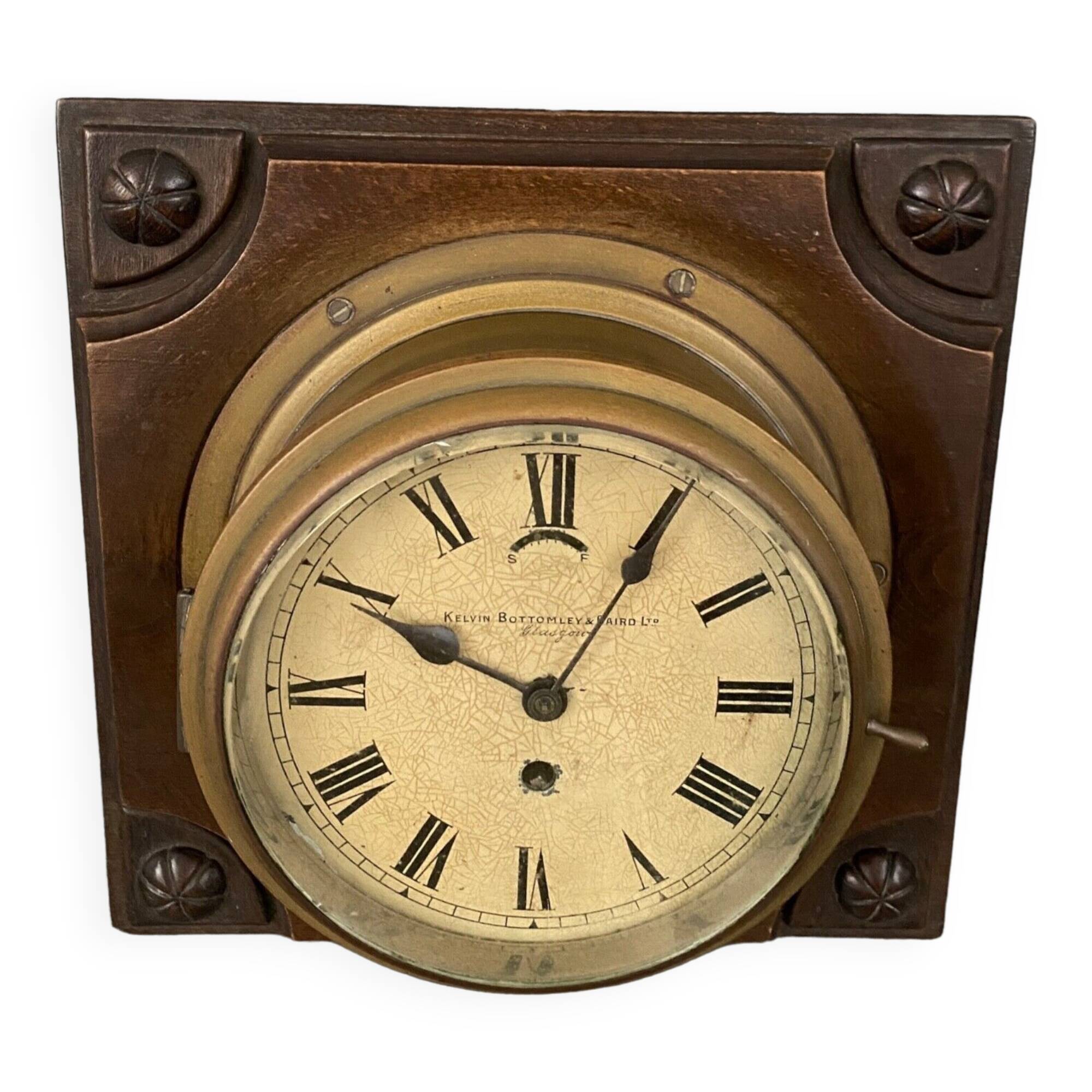 Clock by Kelvin Bottomley & Baird Ltd Glasgow XXth wooden stand | Selency