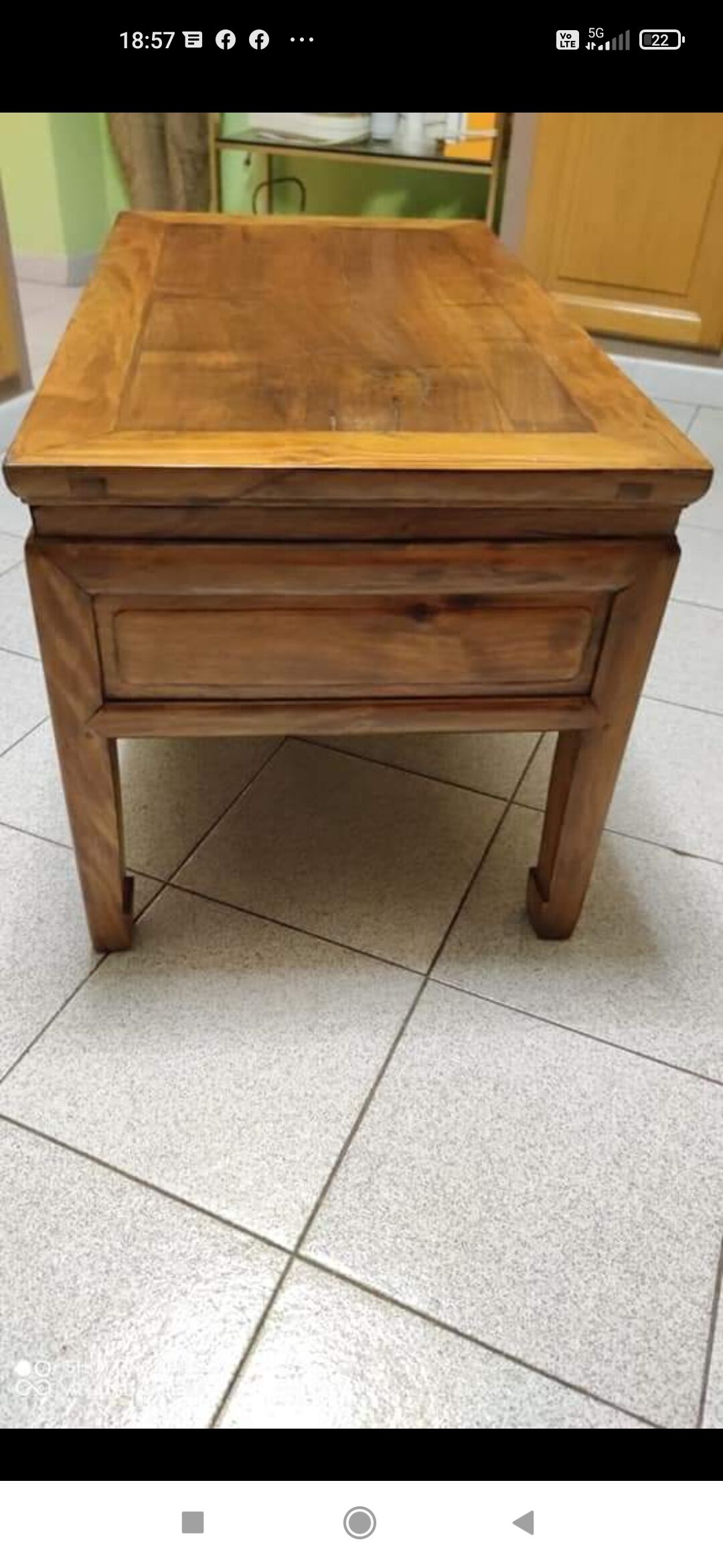 Coffee table of Asian origin in indigenous wood with a beautiful patina ...