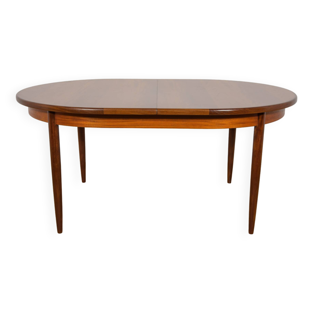 Table à manger ovale du milieu du siècle en teck de G-Plan, années 1960 ...