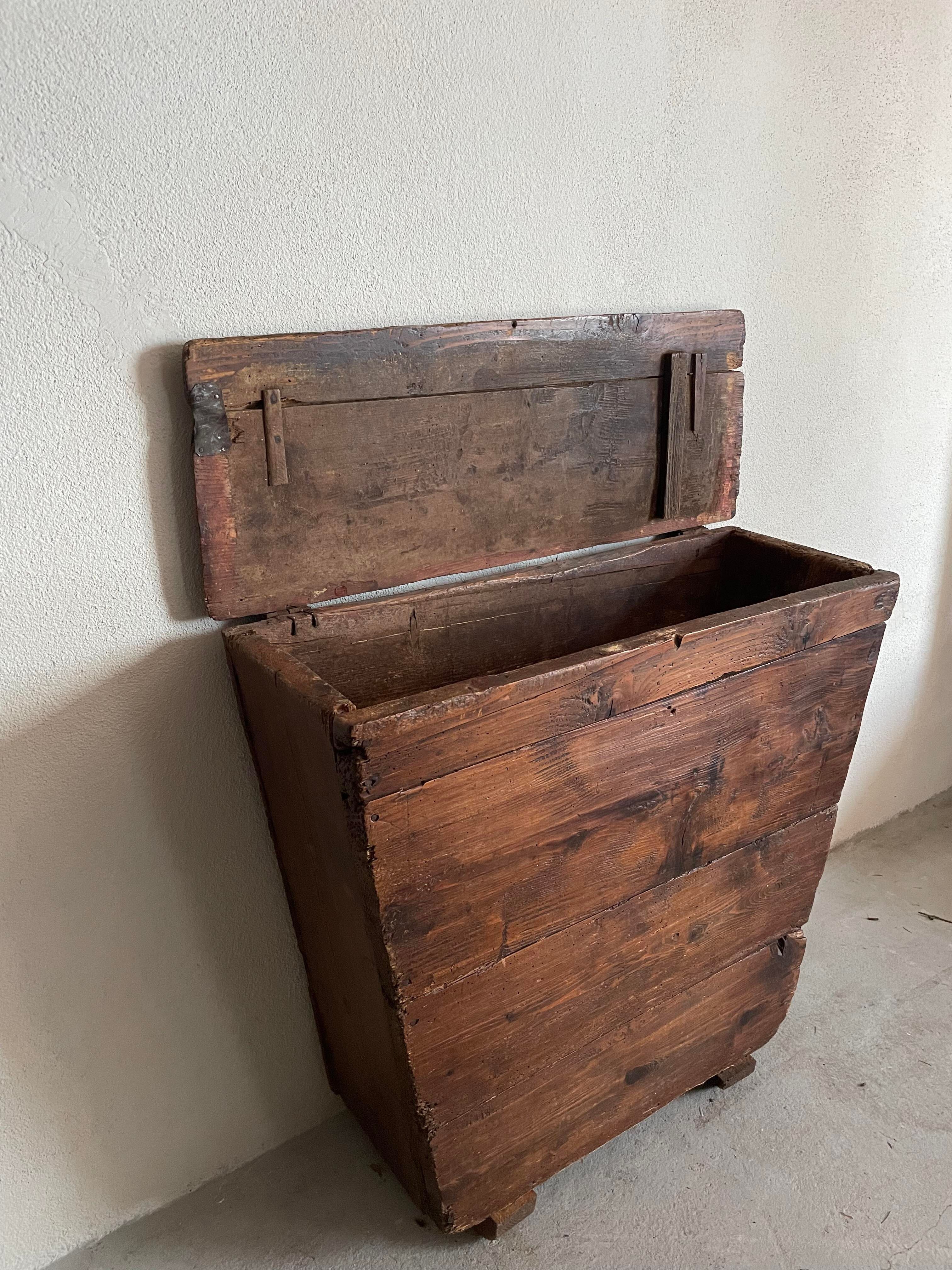 Ancienne huche à pain art populaire | Selency