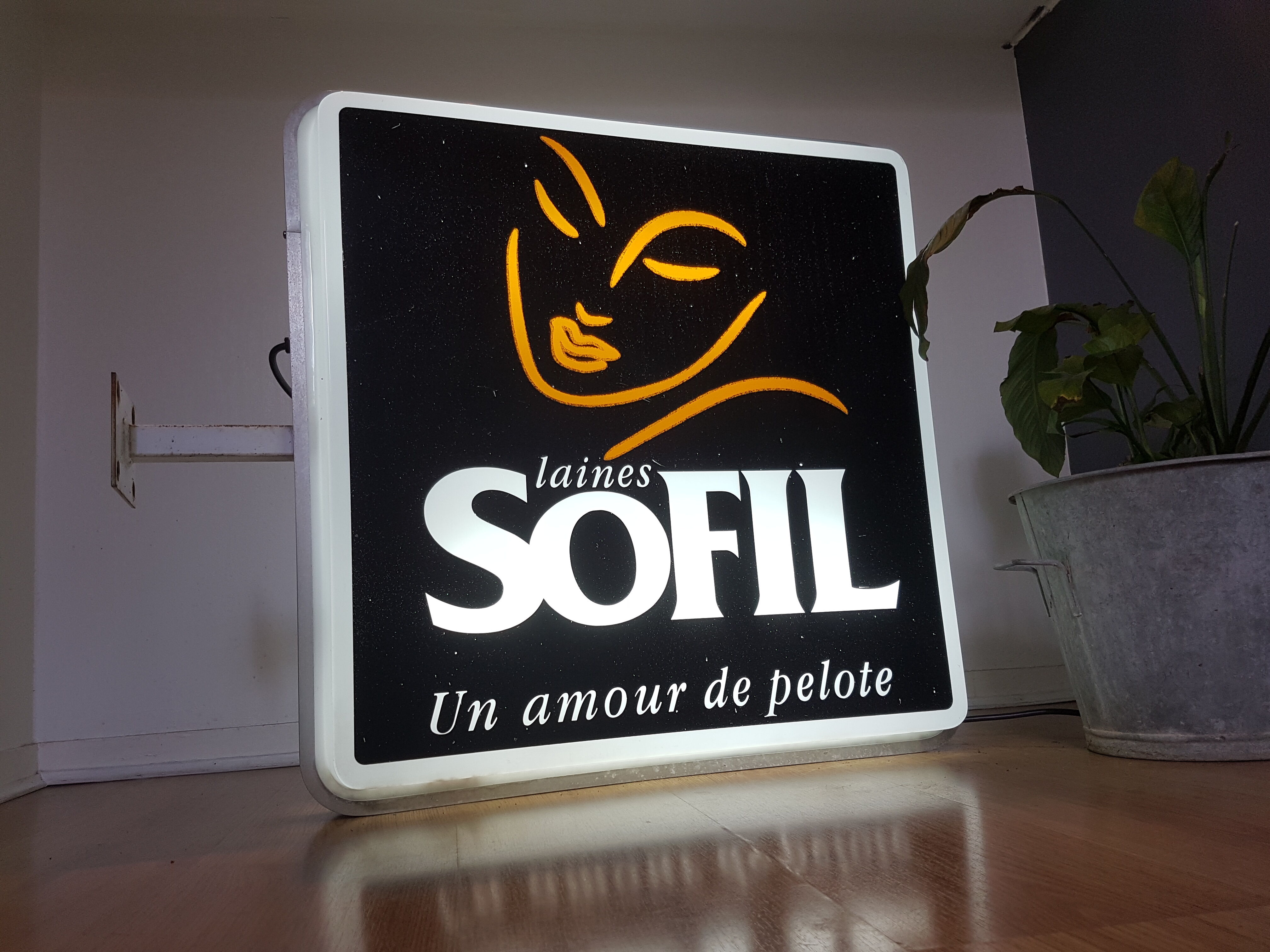 Enseigne lumineuse Sofil vintage | Selency