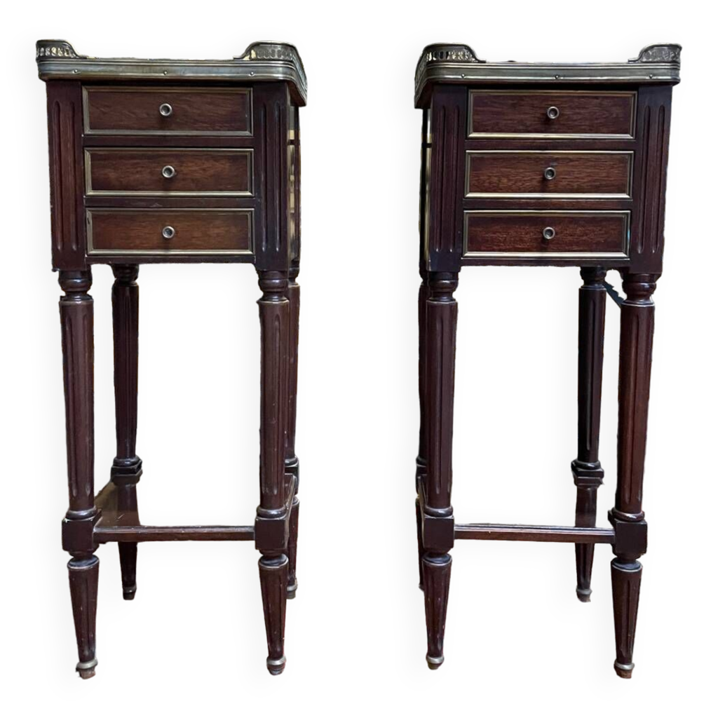 Paire de tables de chevets de style Louis XVI | Selency