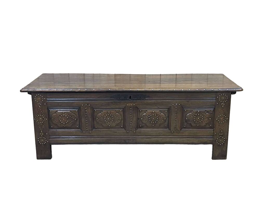 Banc coffre breton XIXème en châtaignier | Selency