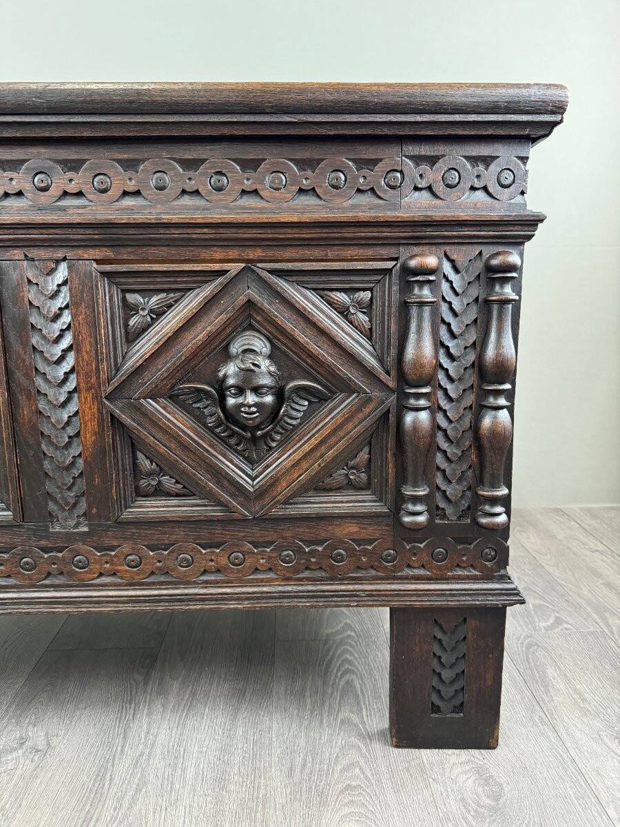 Coffre ancien en style Néo-Renaissance, XIXe Siècle | Selency