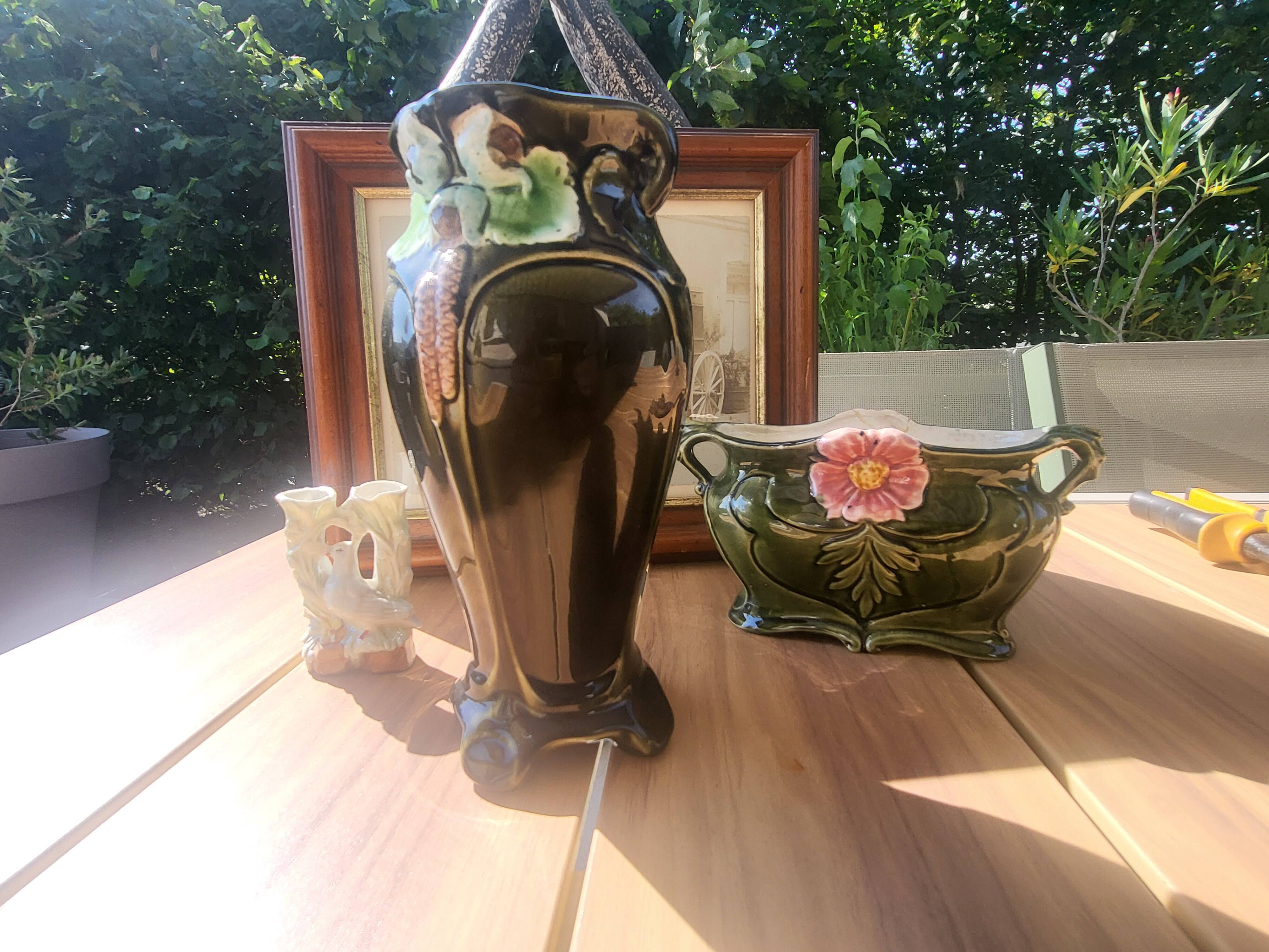 Vase Art Nouveau en céramique émaillée polychrome signé De Bruyn ...