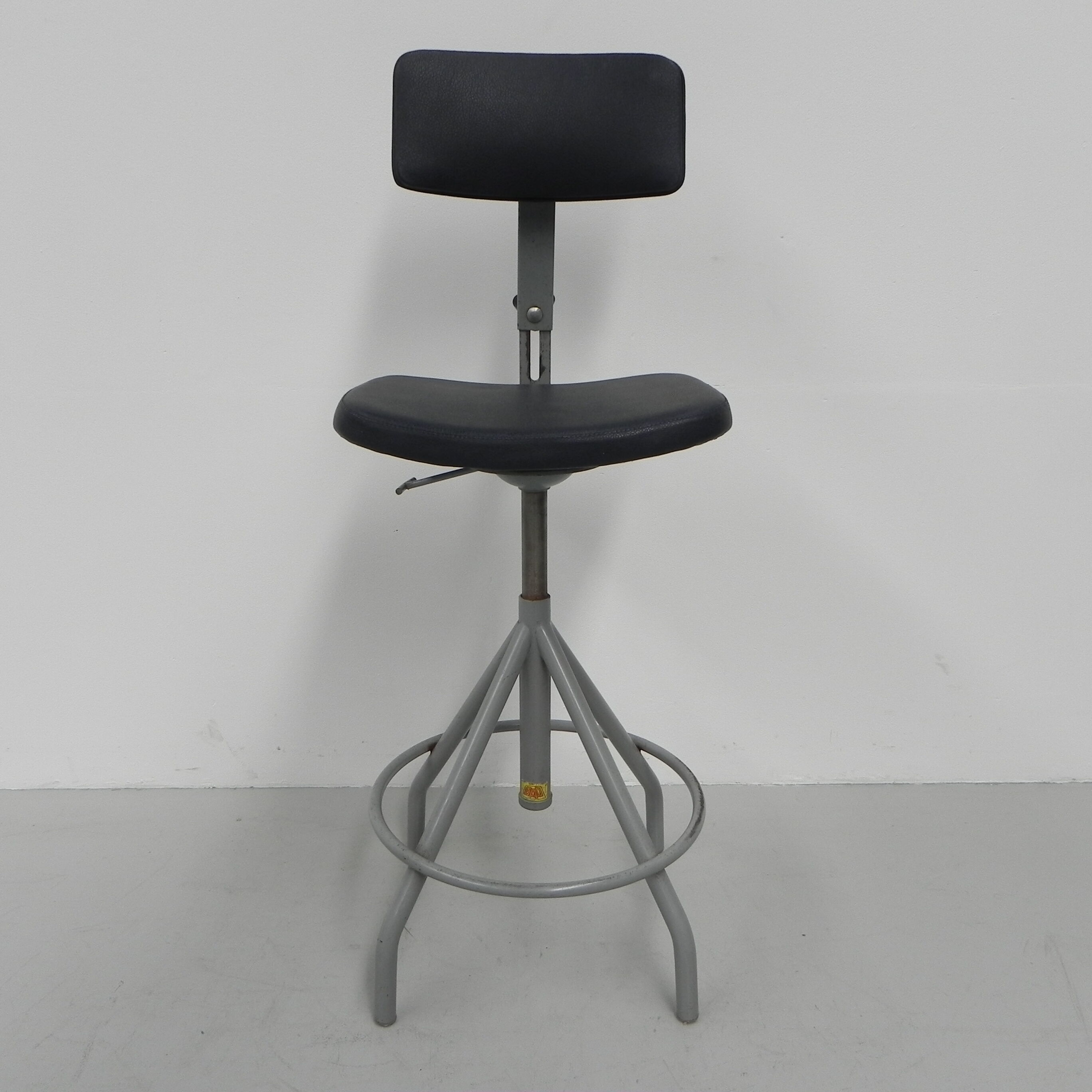 Chaise de studio, chaise d’architecte BAD | Selency