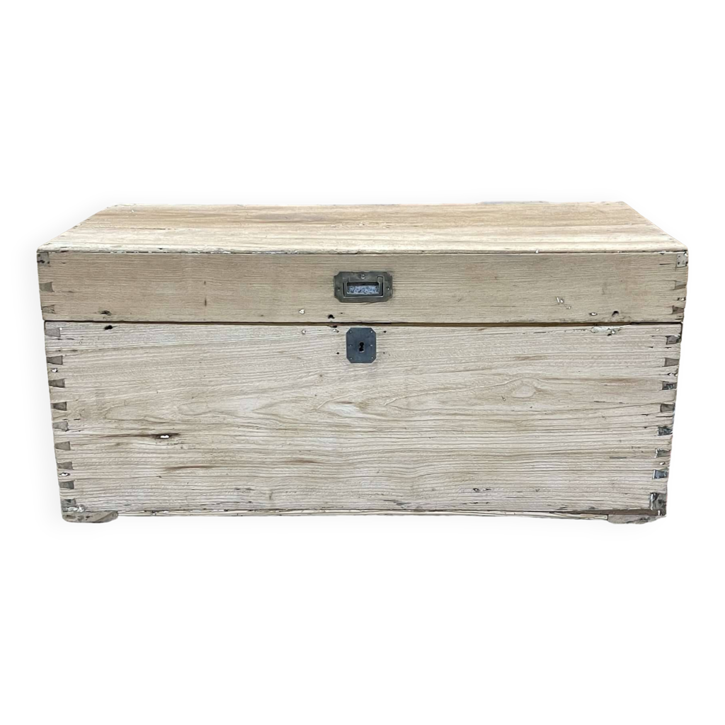 Coffre marine en camphrier fin XIXème, patine brute | Selency