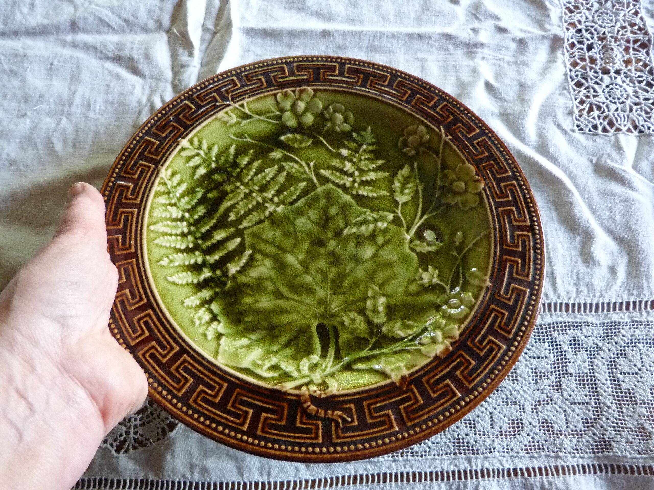 Plate 1900 in green slurry patterns leaves and flowers Frieze Greek ...