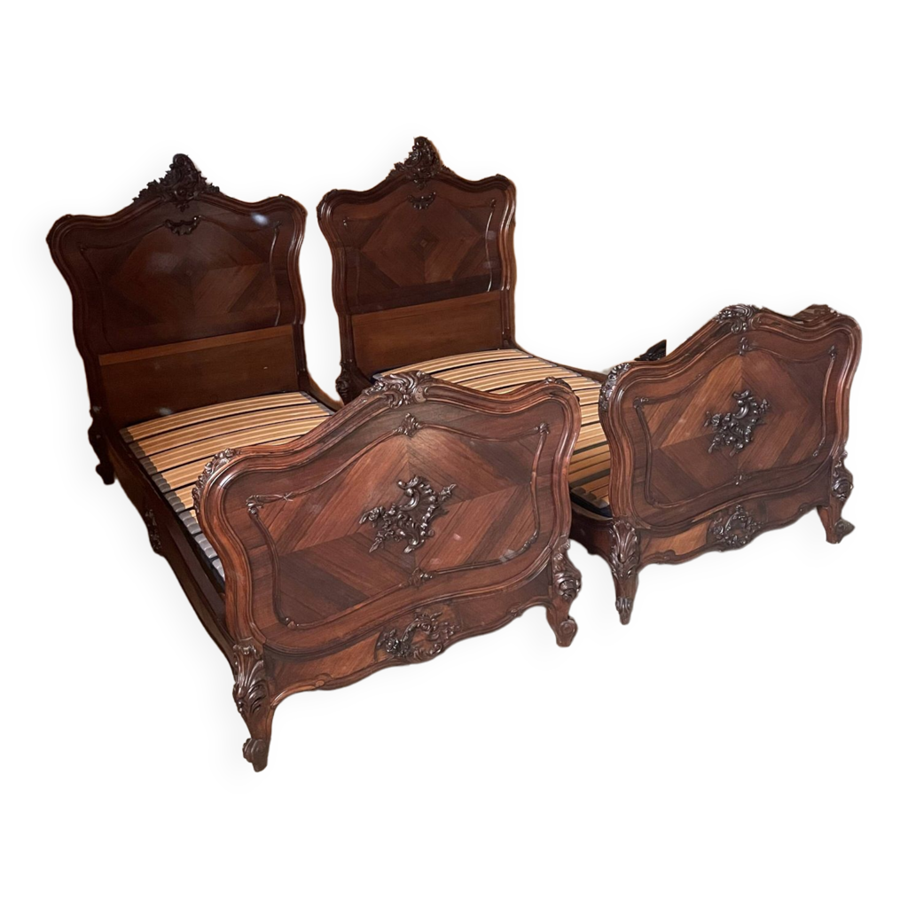 Paire de lits Louis XV Noyer doré 1880 | Selency