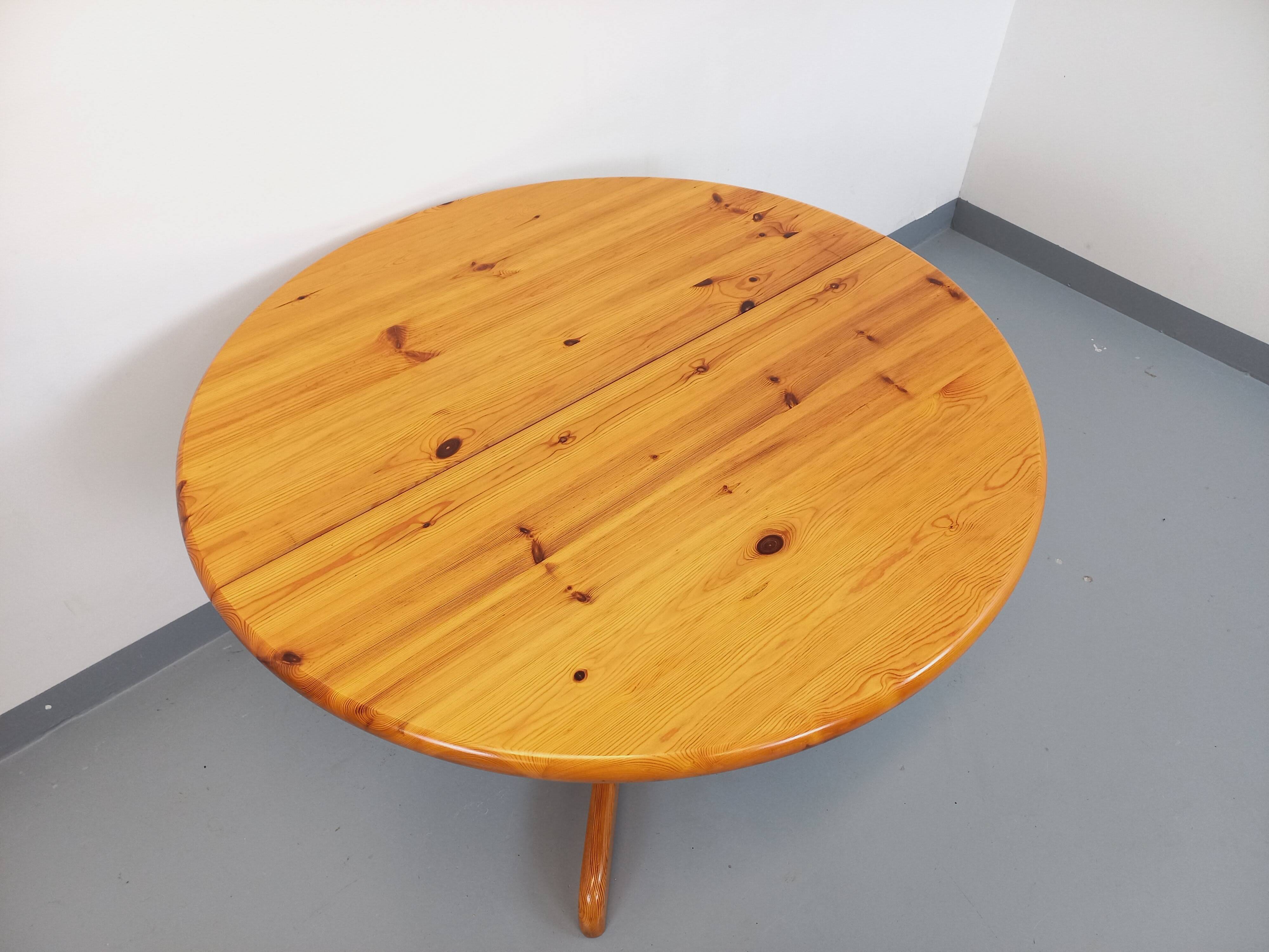 Vintage round pine table from the 60s and 70s with extensions | Selency