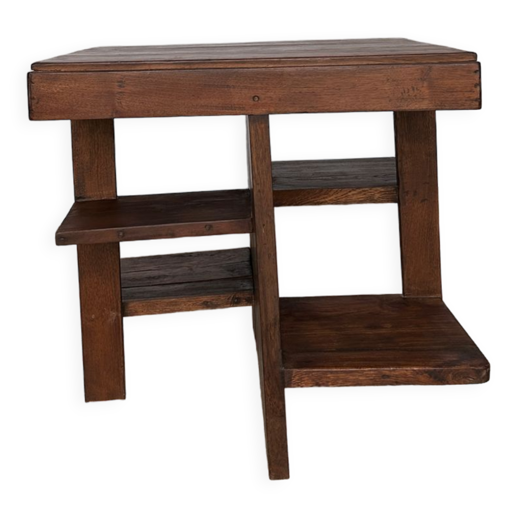 Table d'appoint carrée piètement central à tablettes de style ...