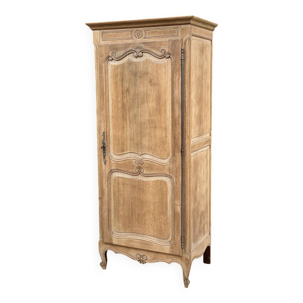 Armoire d'internat Louis XV rénovée en chêne massif brut bonnetière ...