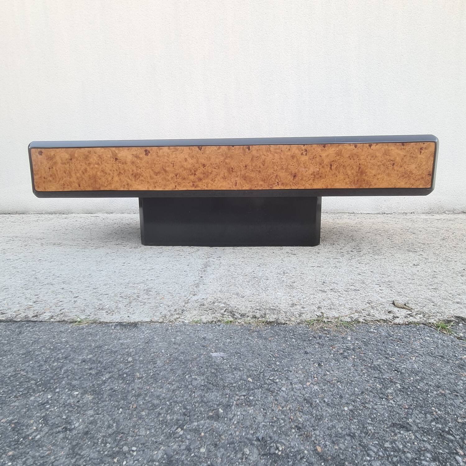 Table basse Roche Bobois 1970 en Loupe d'orme | Selency