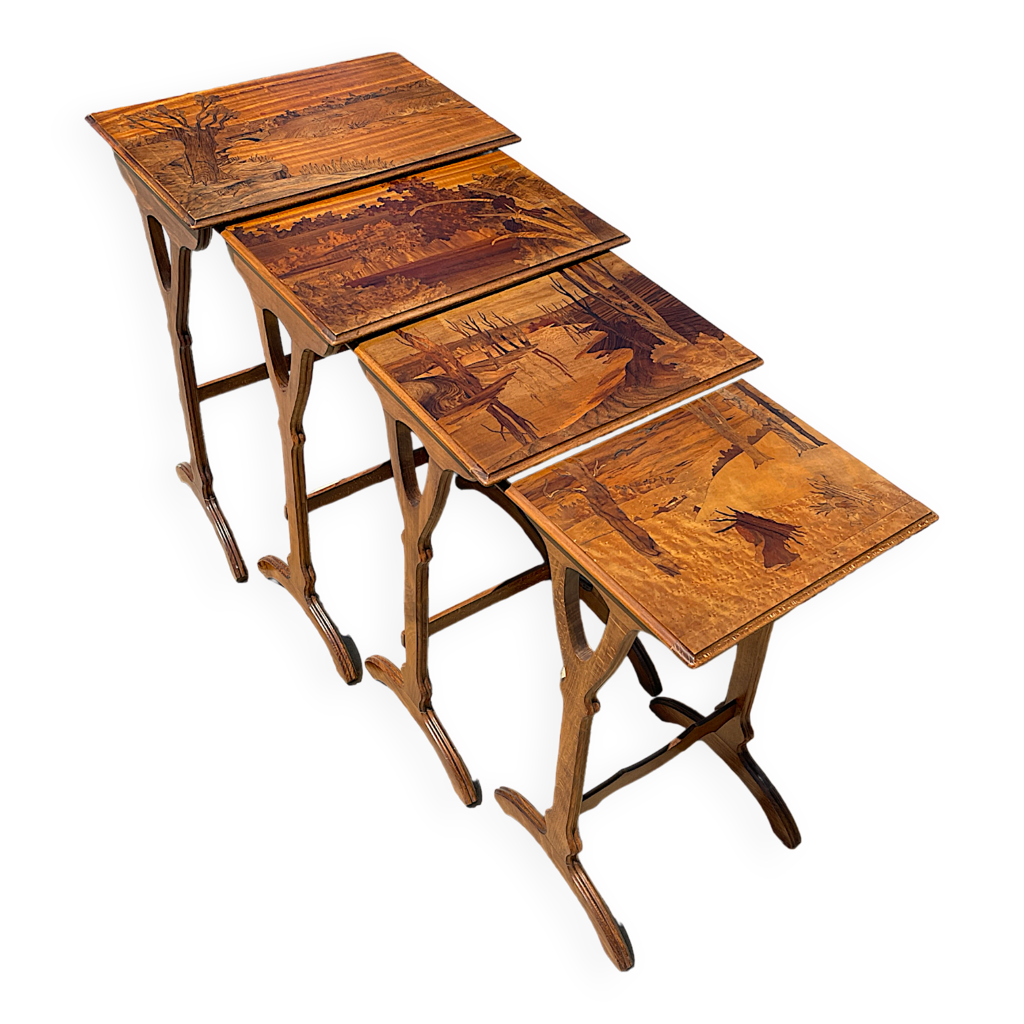 Set de 4 tables gigognes Art Nouveau marquetées par PAUL GUTH école de Nancy vers 1900 | Selency