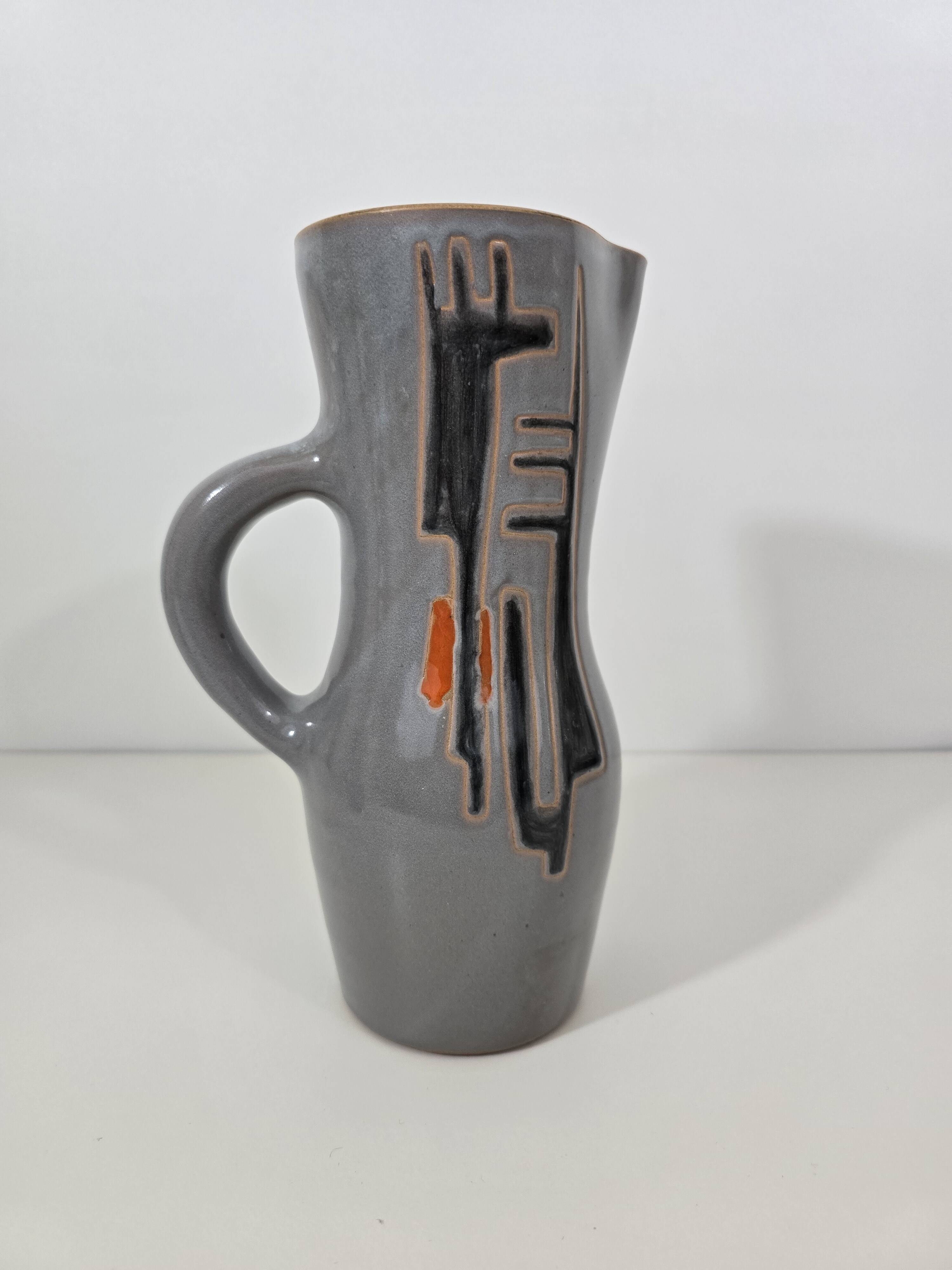 Pichet en céramique à motifs abstraits de Robert Auguste et Gyn Gausserand | Selency