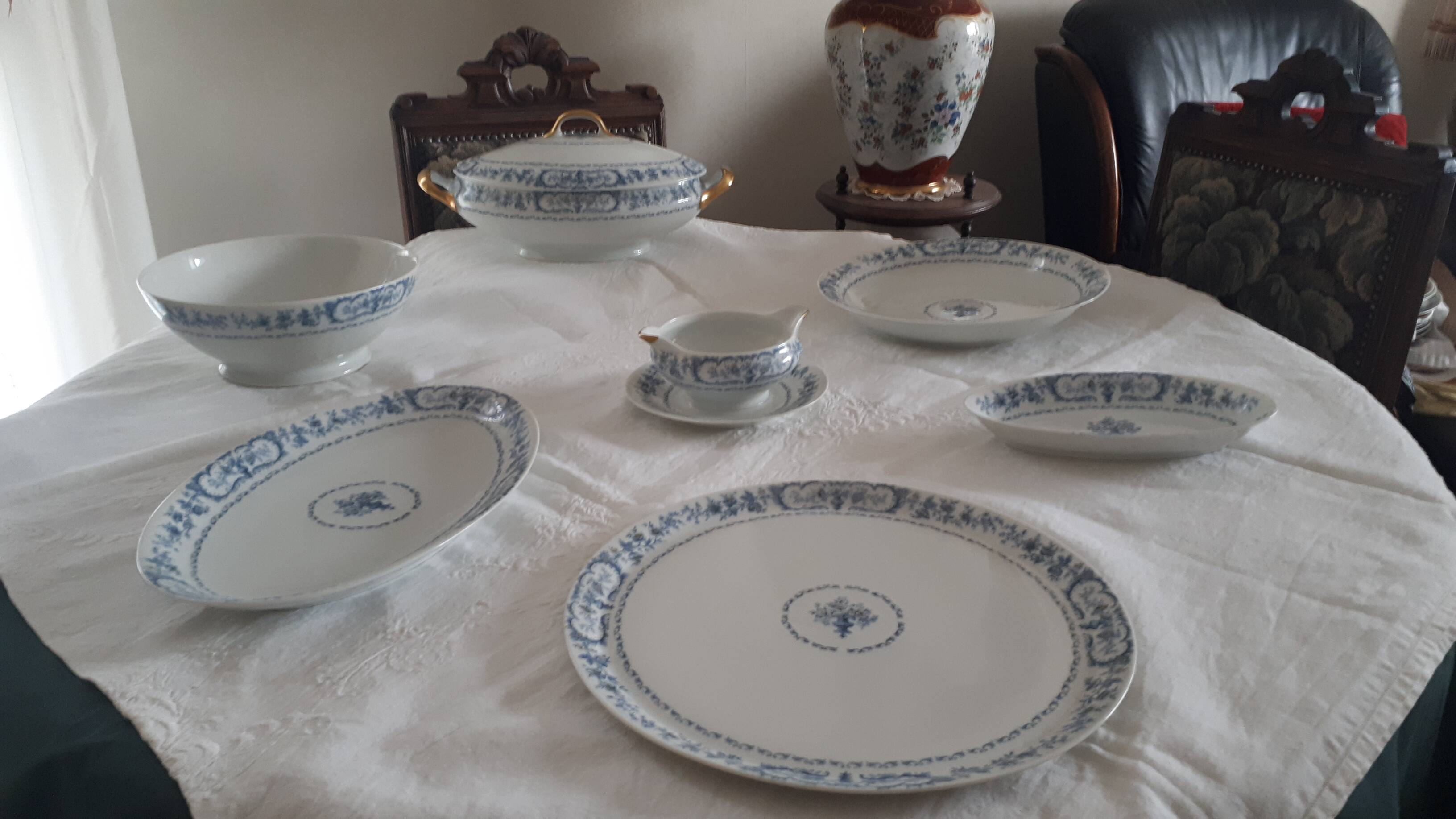 Service de table porcelaine Limoges camaïeu bleu 59 pièces | Selency