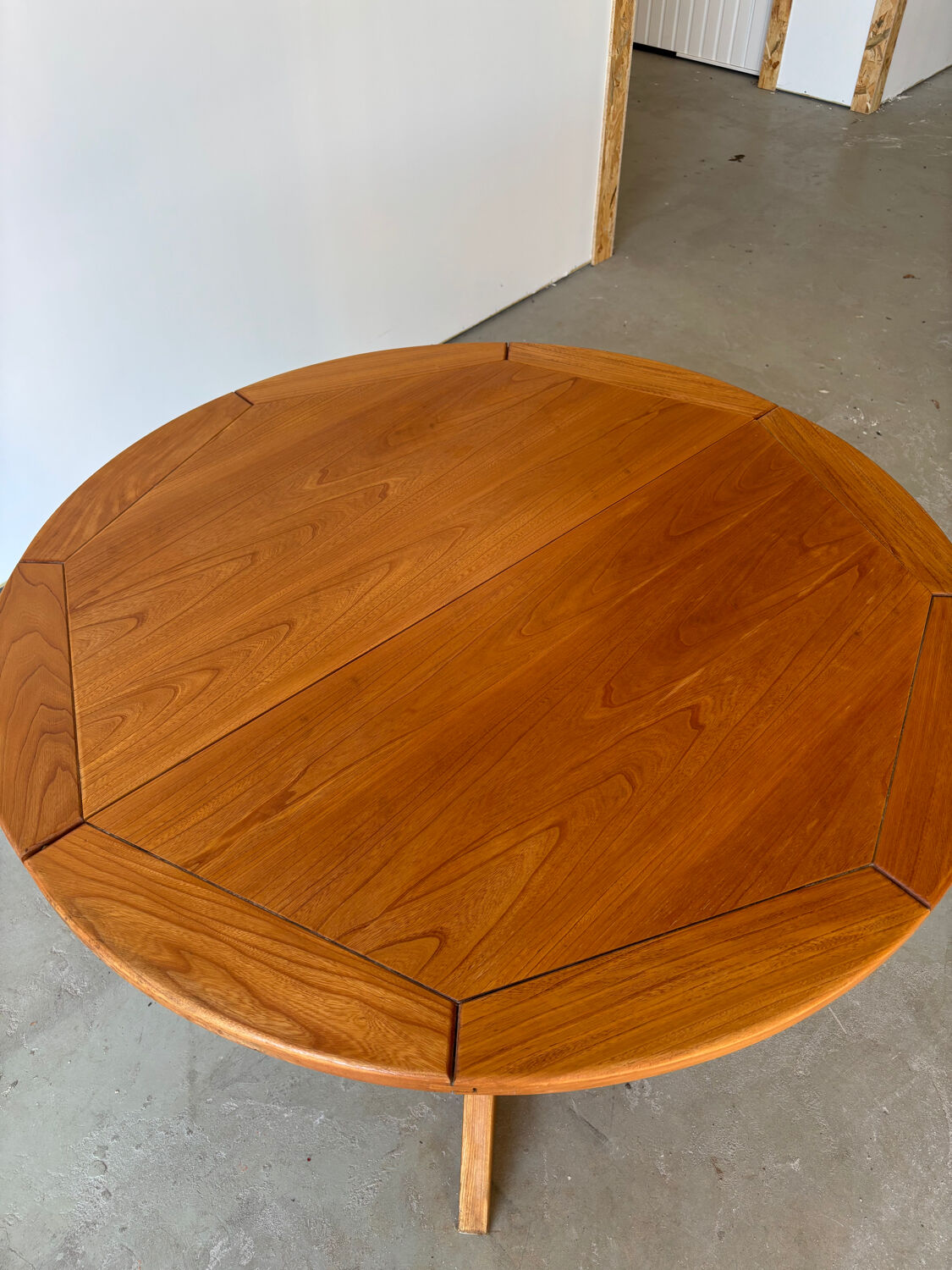 Table à manger ovale extensible design en Orme massif vintage | Selency