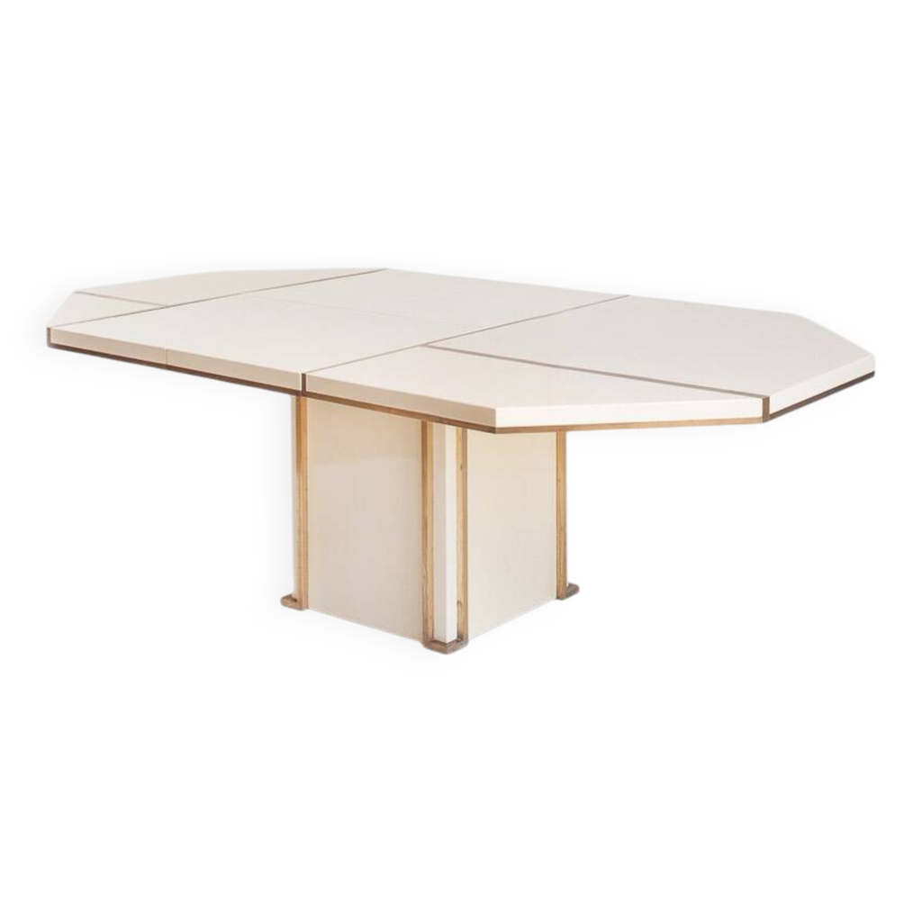 Table à manger dessin de Jean Claude Mahey. Bois laqué. France, 70s ...