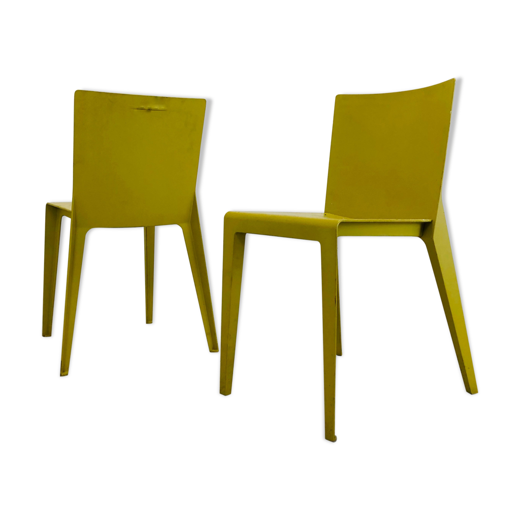 Deux chaises "Alfa" de couleur jaune de Hannes Wettstein pour Molteni ...